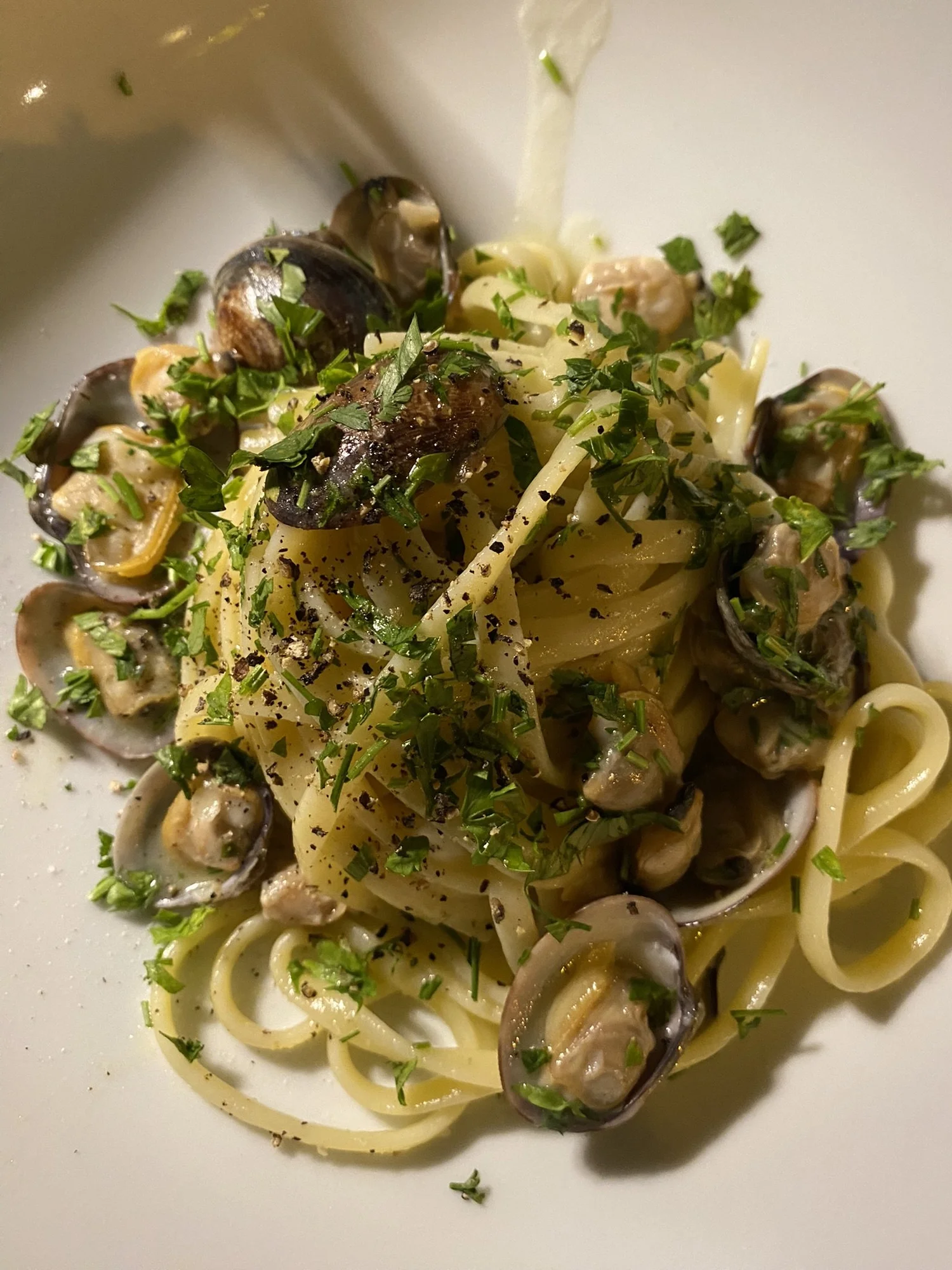 Spaghetti Vongole Recipe | Hood Magazine
