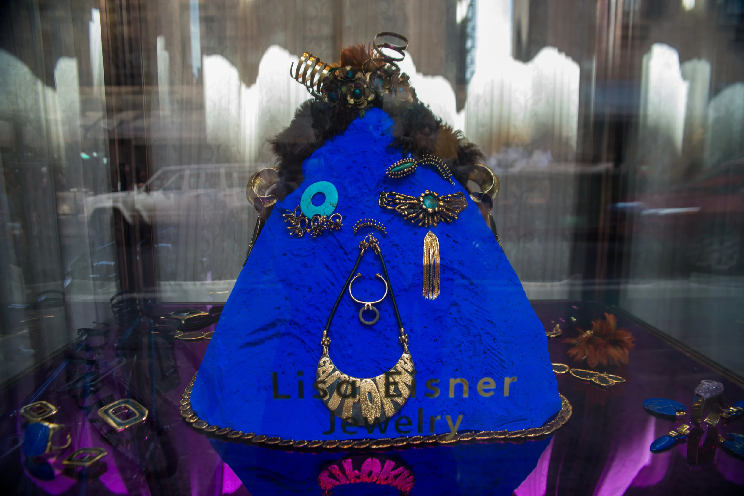 Installations — Lisa Eisner Jewelry