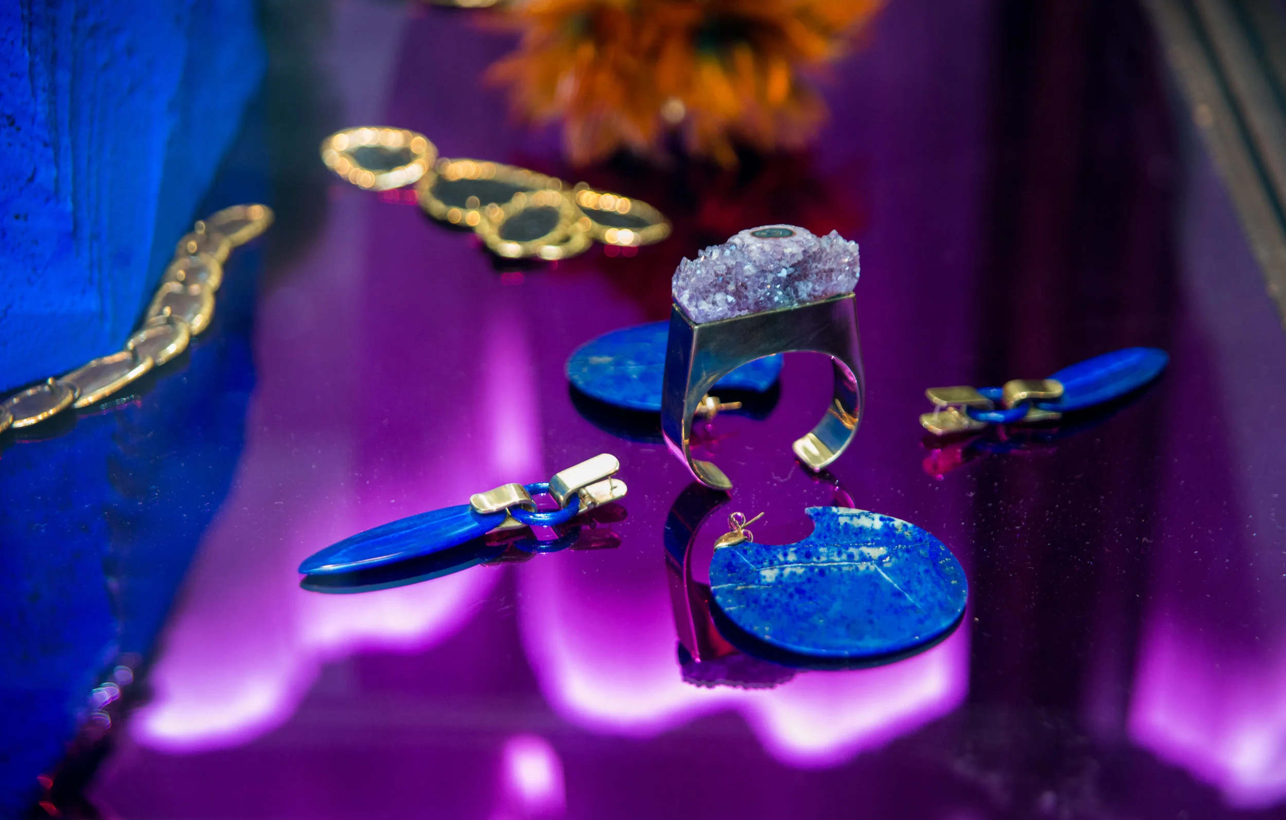 Installations — Lisa Eisner Jewelry