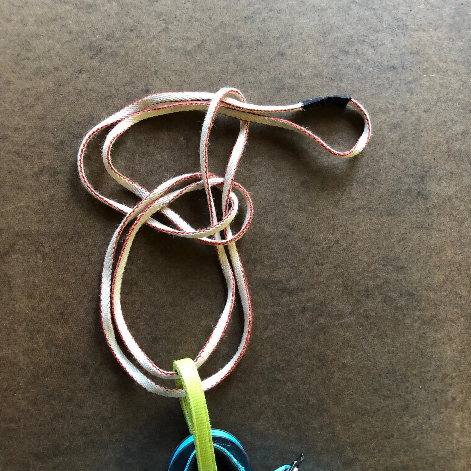 Double loop bowline for a rappel tether — Alpinesavvy