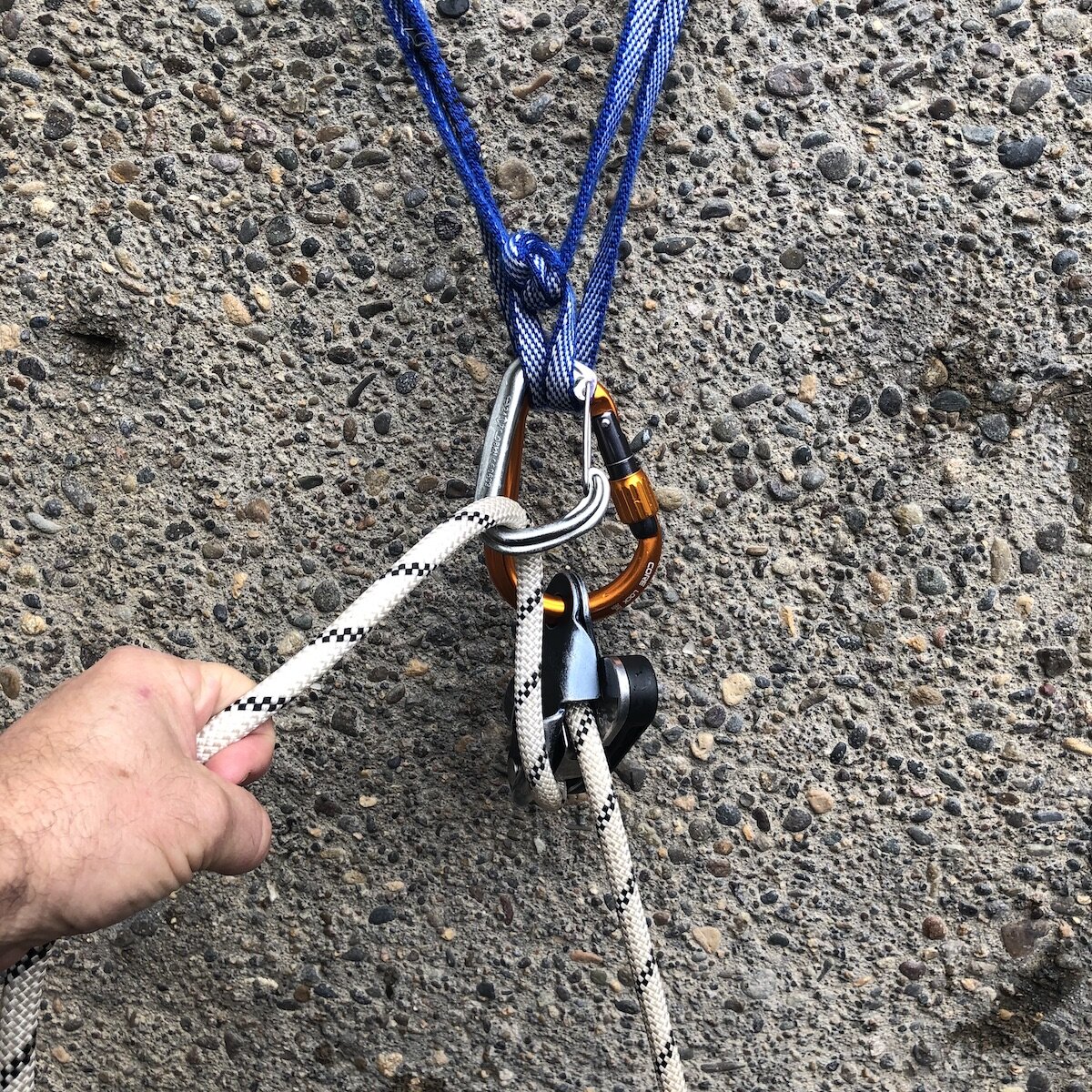 Lowering a climber - reasons and methods — Alpinesavvy