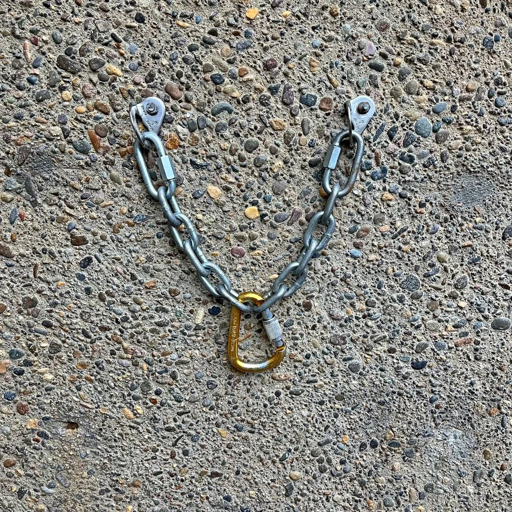 Make a sling anchor with just one carabiner — Alpinesavvy