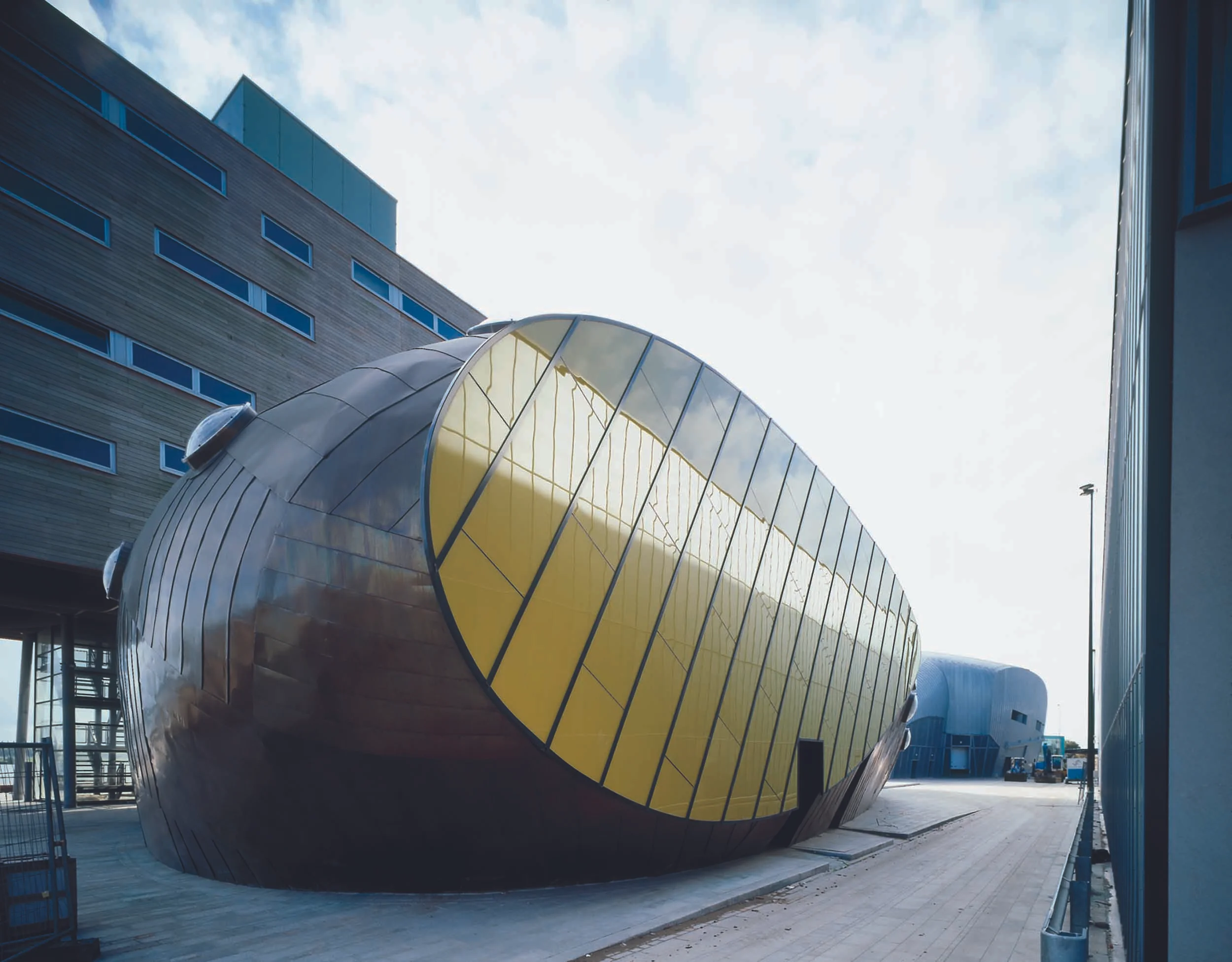 Almere — aLL Design International Architects