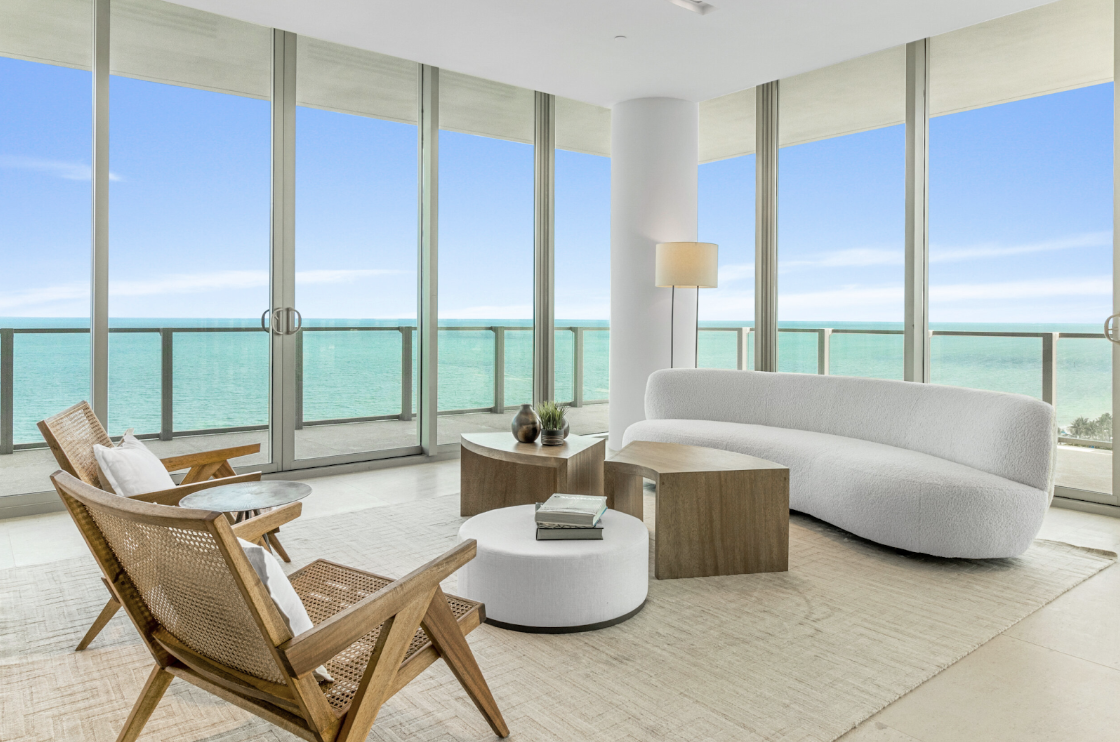 What Is Coastal Interior Design? (Explained for Beginners) — CURATED.