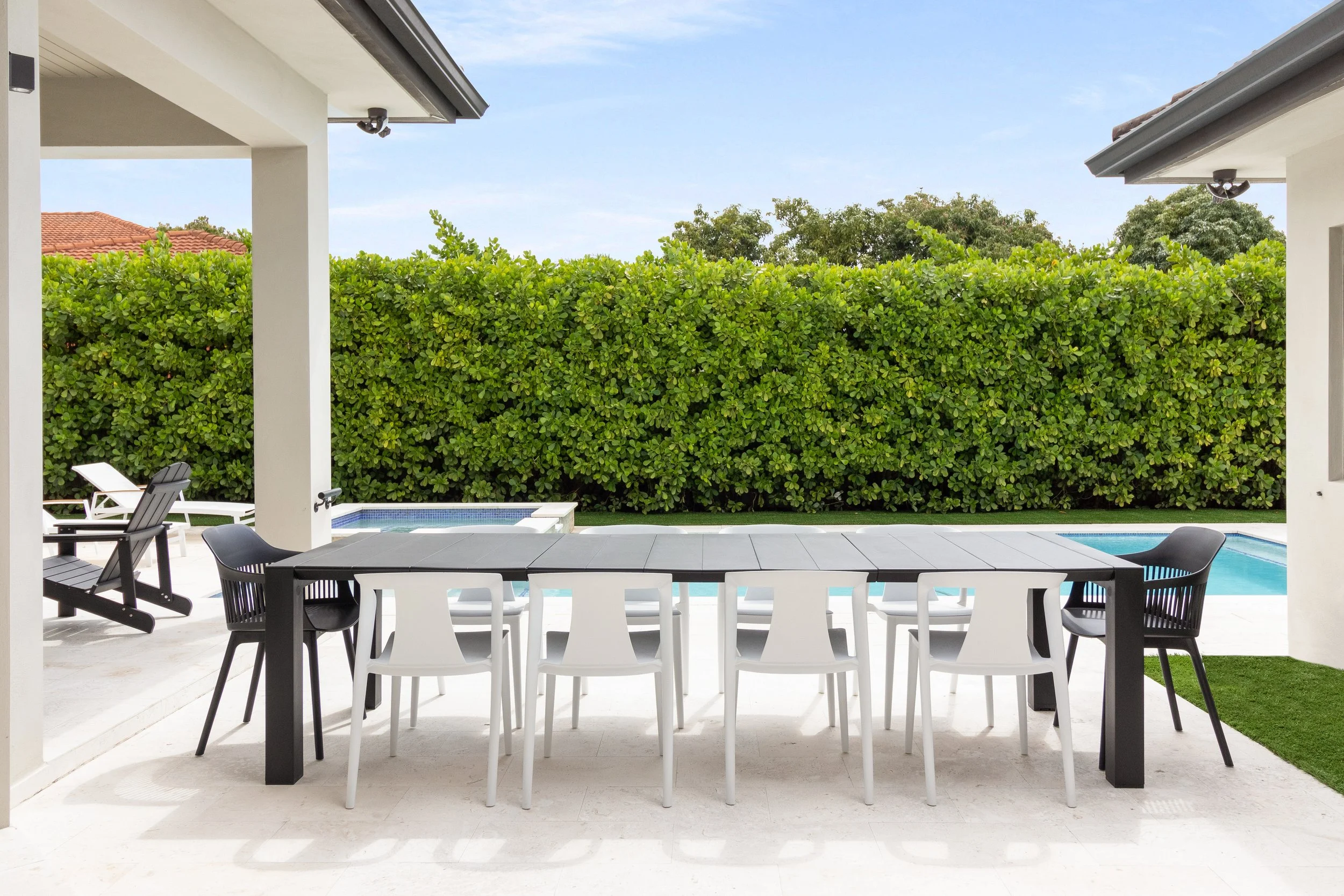 Miami Chic Vacation Rental - Interior Design — CURATED.