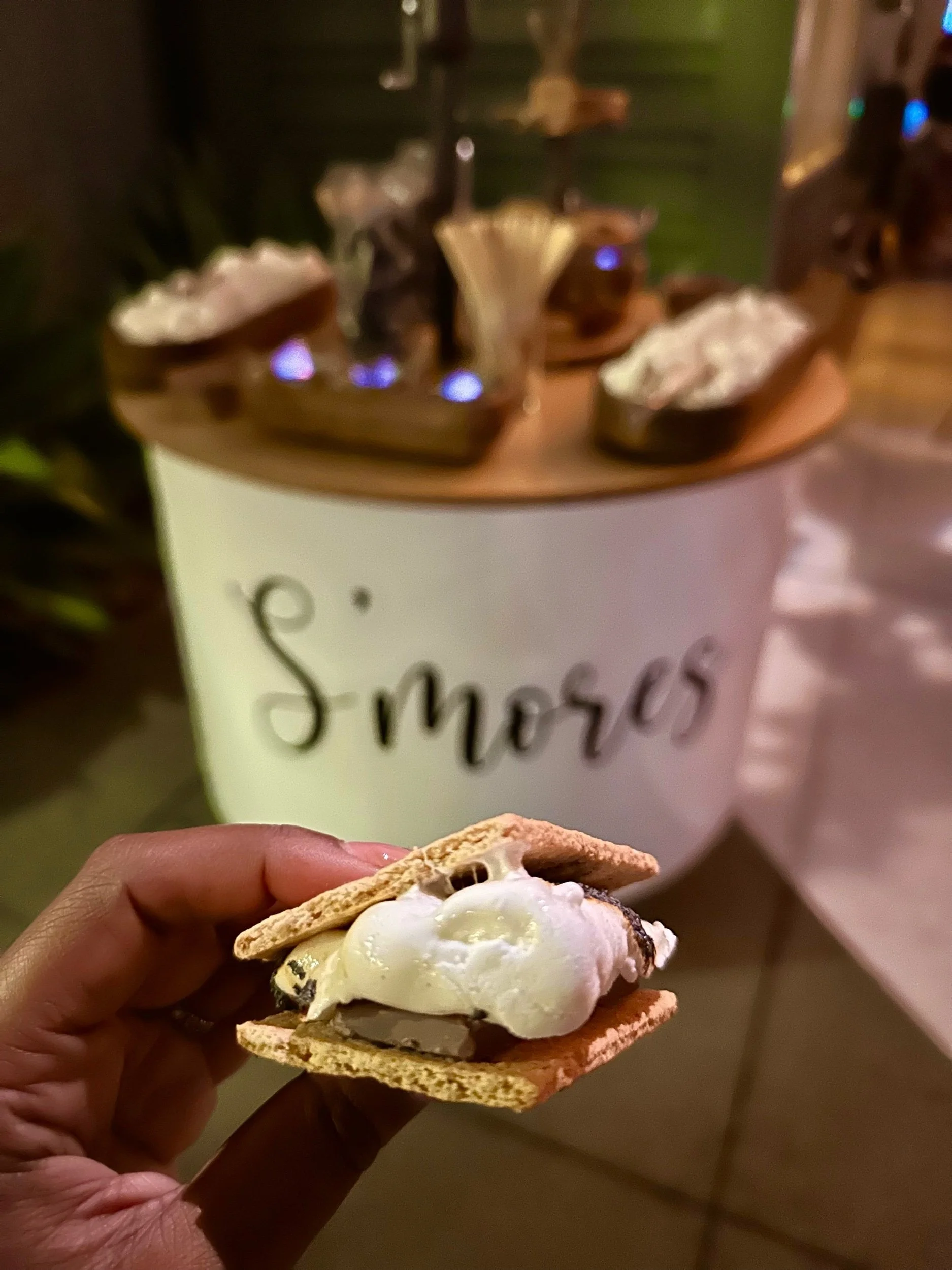 S'mores Bar — Lee'Poof Cotton Candy