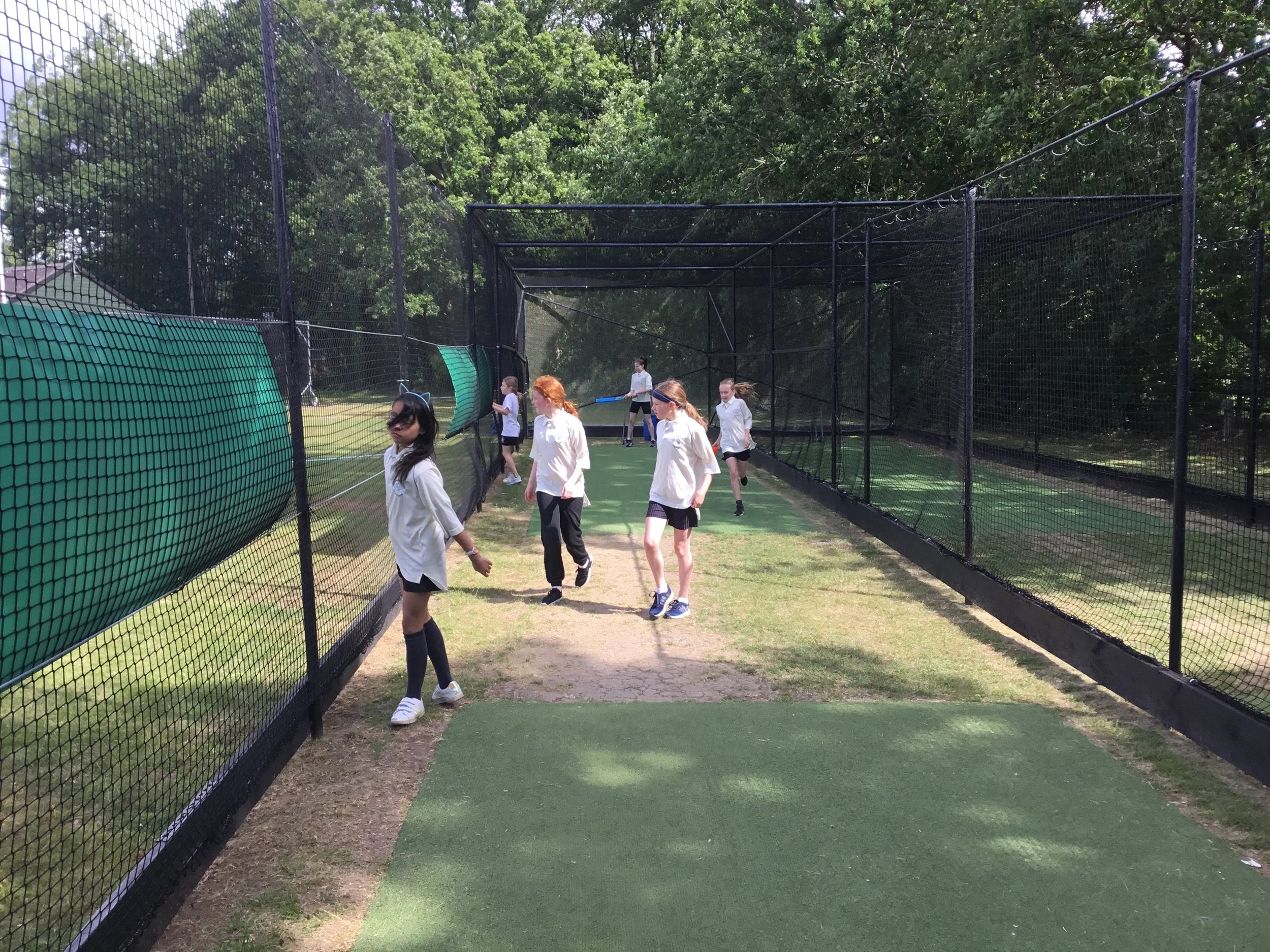It is summer - it is time for cricket! — Stanmore Primary Winchester
