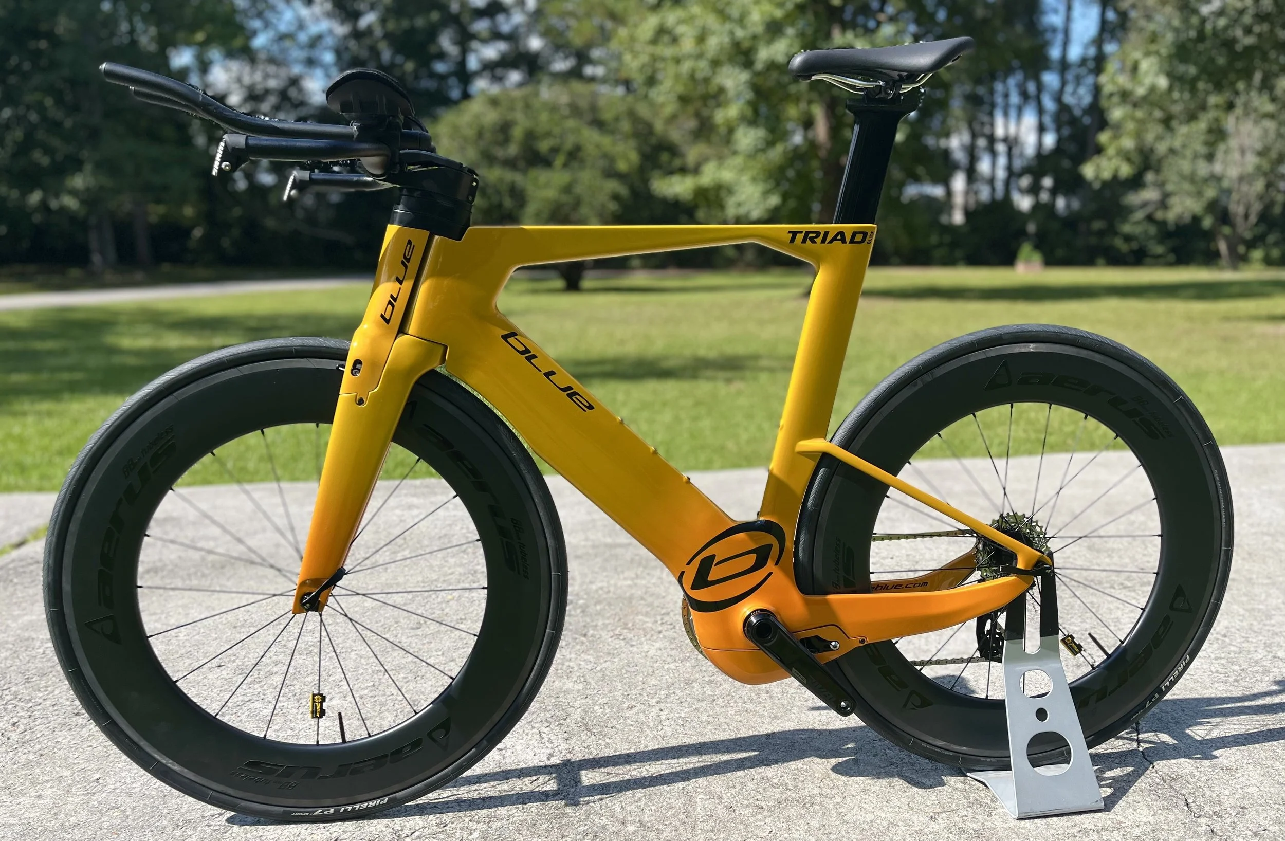 Triad Elite Sram Rival AXS ML — Blue Competition Cycles