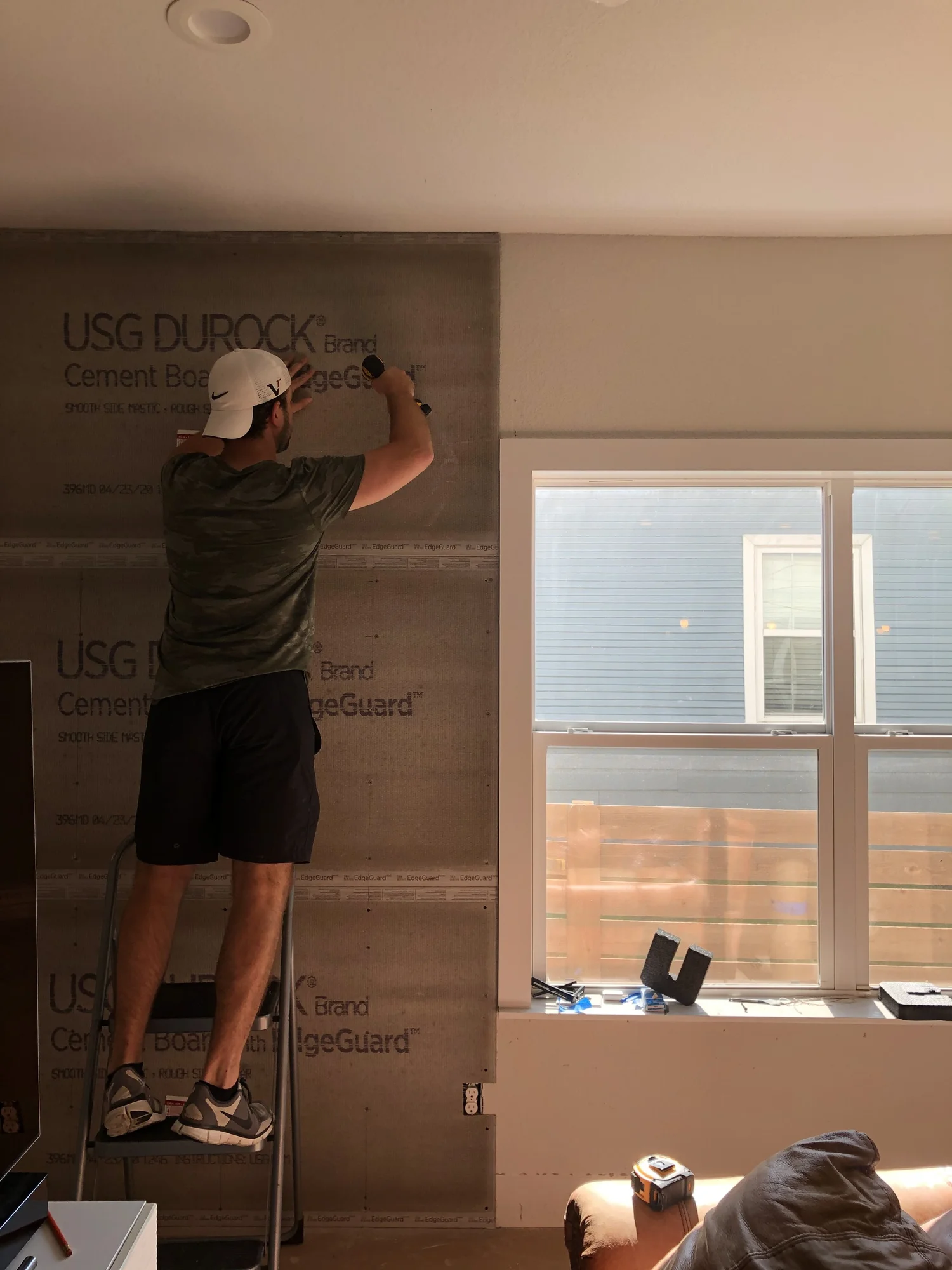 DIY: How To Install a Stone Veneer Wall — IDbyZM