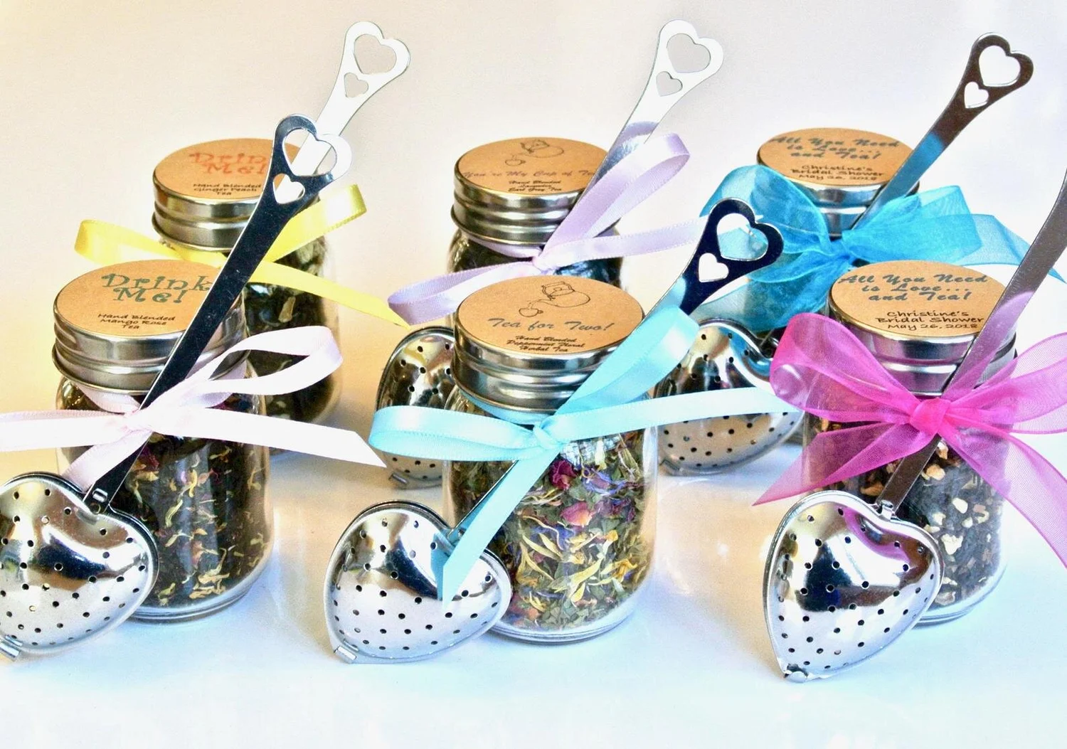 Top 15 Fabulous Favors Your Guests Will Actually Want — The Blushing ...