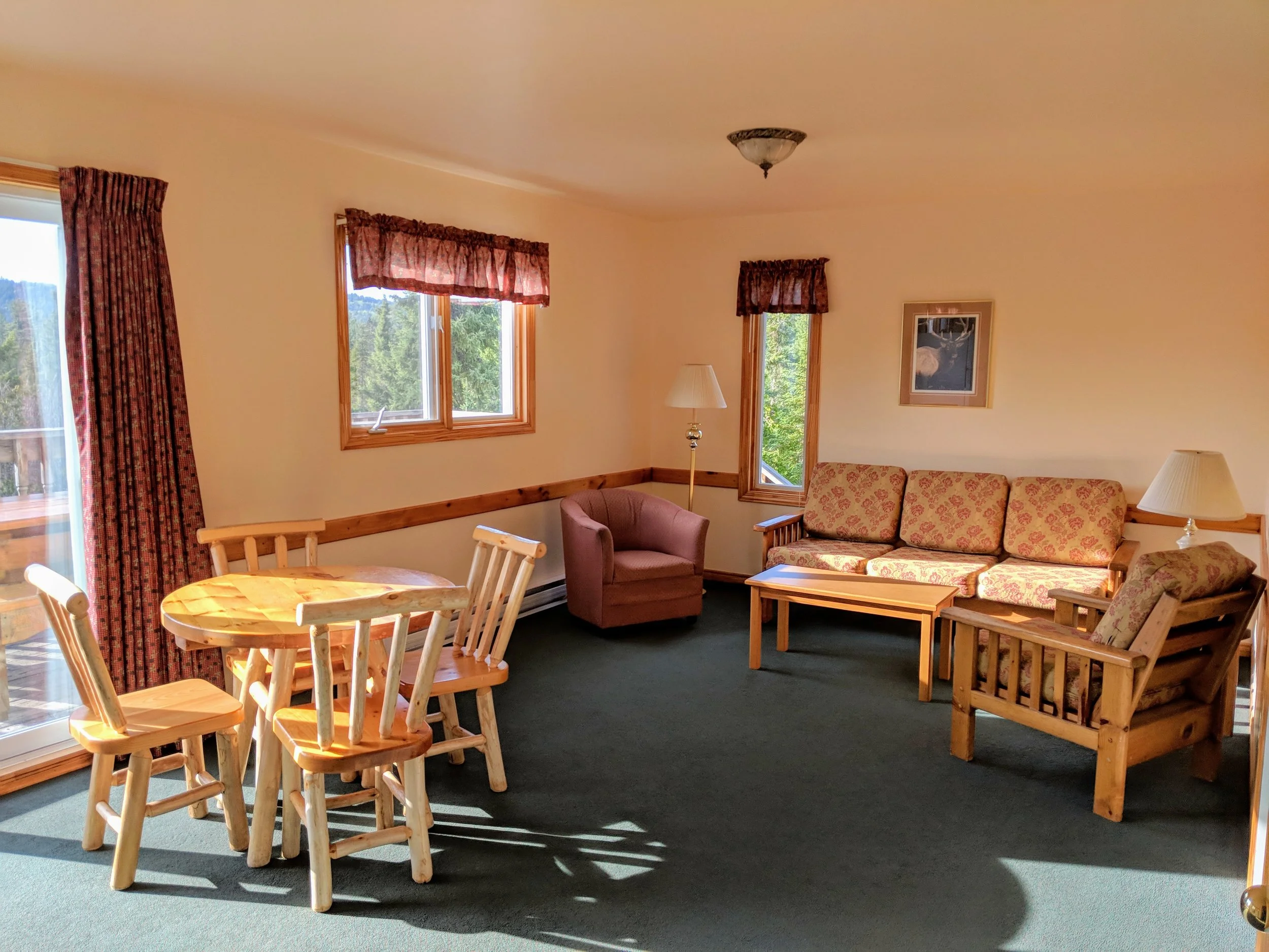 Laurentian Lodge — Northern Ontario Vacations