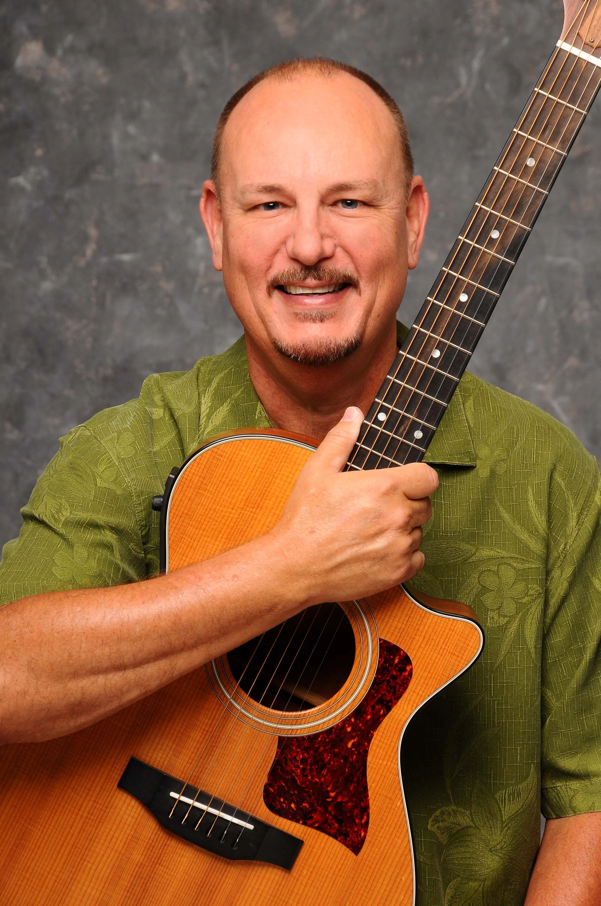 Dates — Henry Kapono