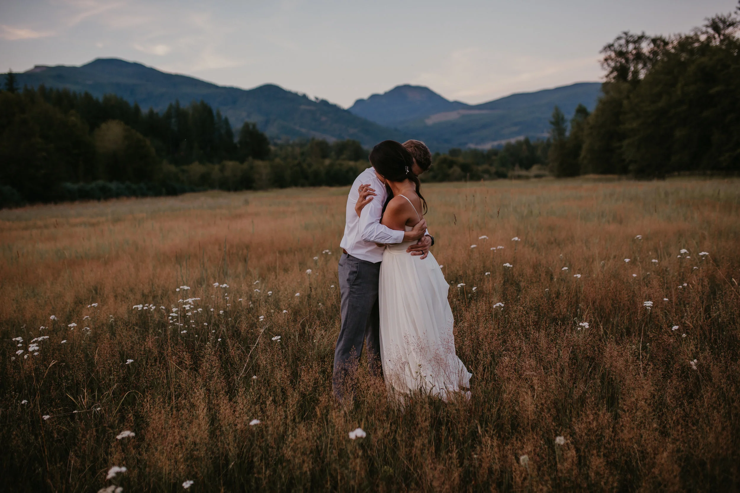 Dave and Kalyn's PNW Wedding in the foothills of Mt Baker -Snoqualmie ...