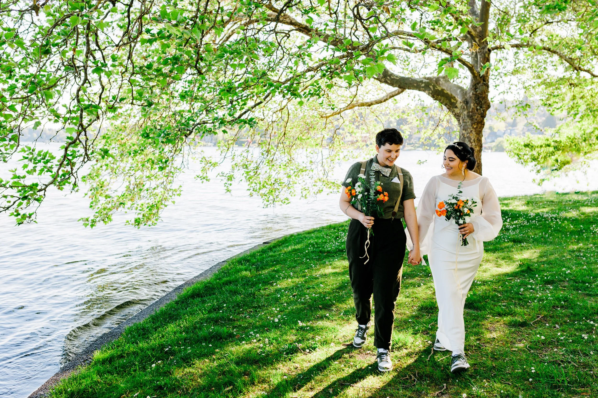 Sneak Peek: Beautiful, Intimate Wedding - Seward Park, Seattle — Aspen ...