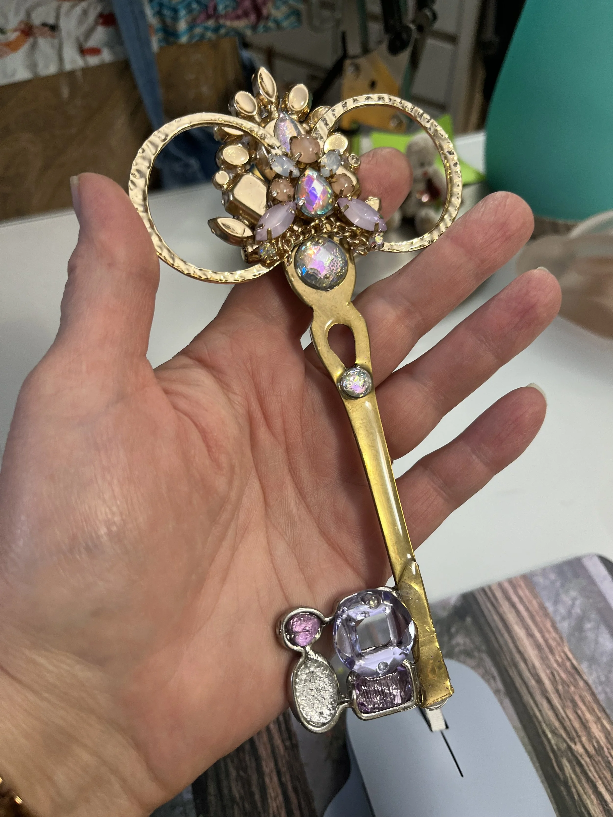 5000 Keys to Infinite Places