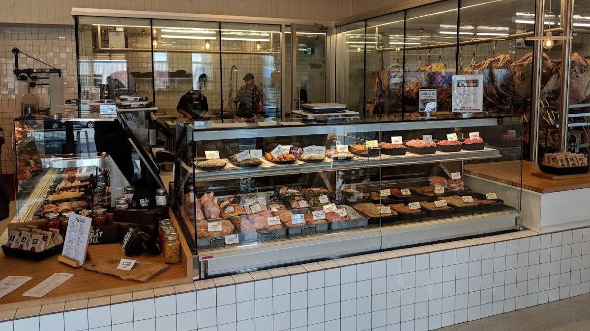 Make it Easy for Customers to Love You — Chris Neumann