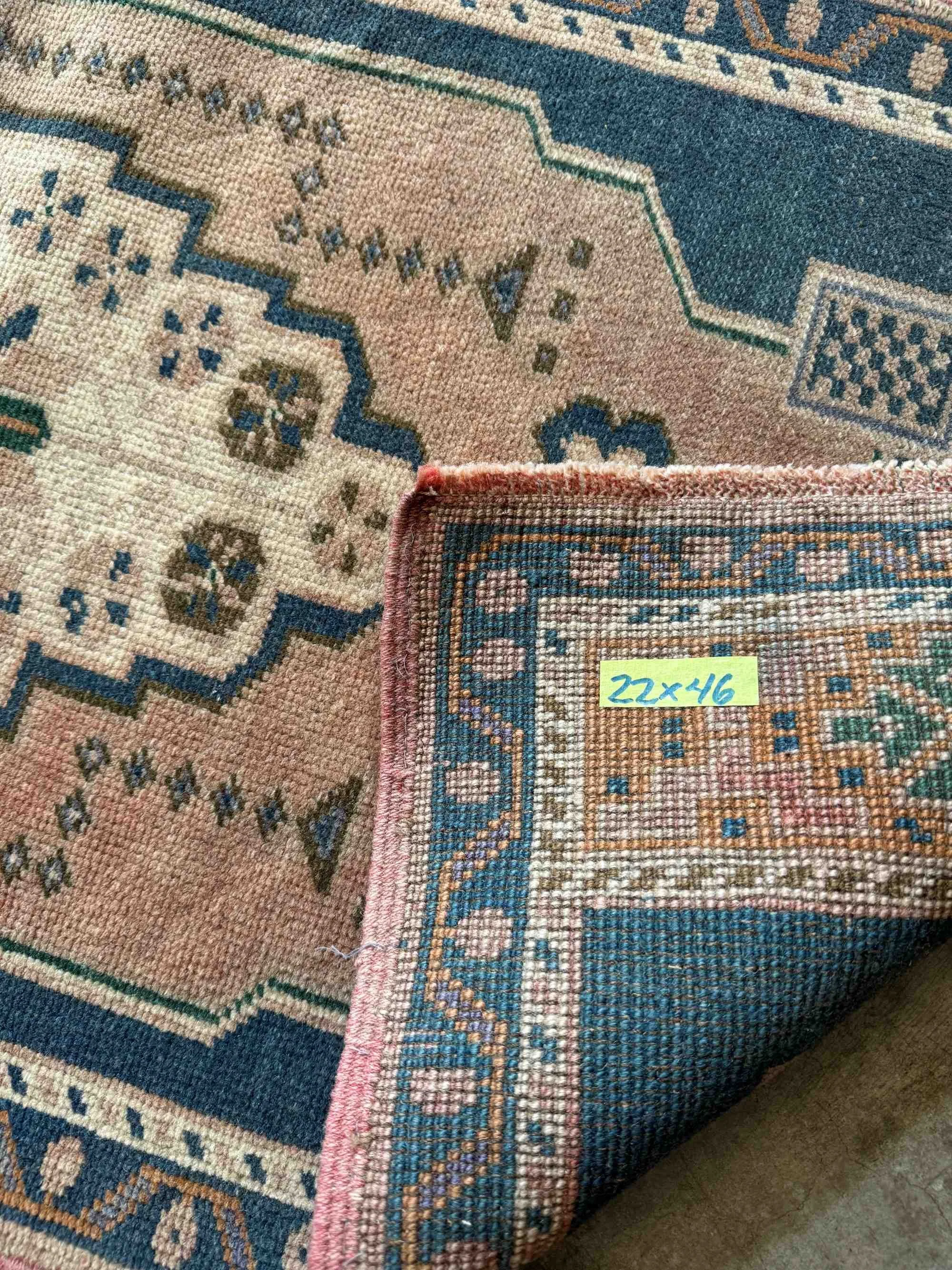 Steelman Rugs — Small Vintage Rugs from Steelman Rugs