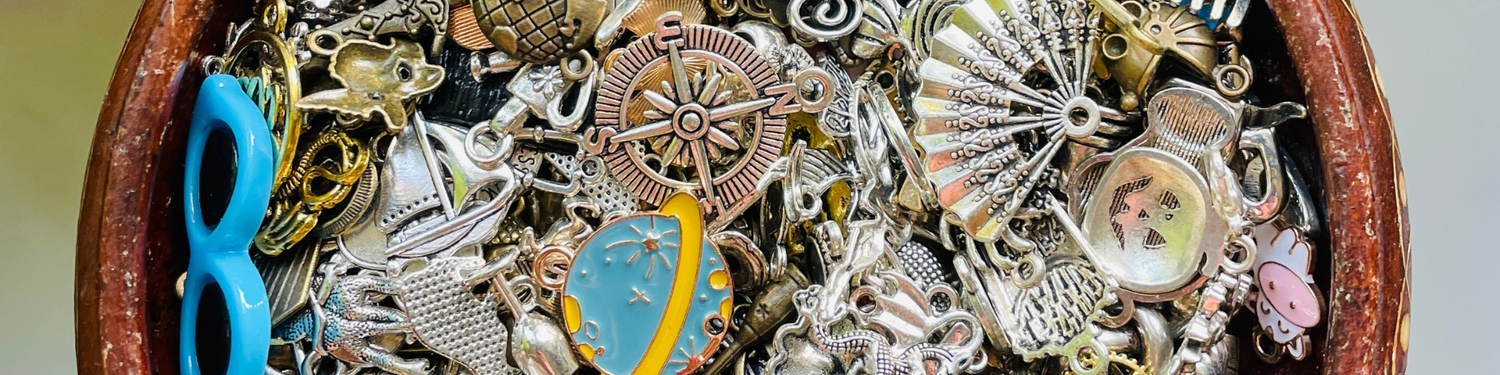 What is Charm Casting? How to Read Charms Guide — Emerald Lotus