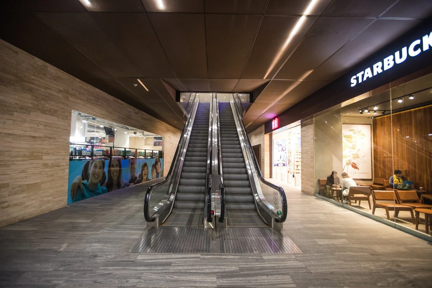 Marianitech Plaza Sentura — Fachadas y Sistemas Globales