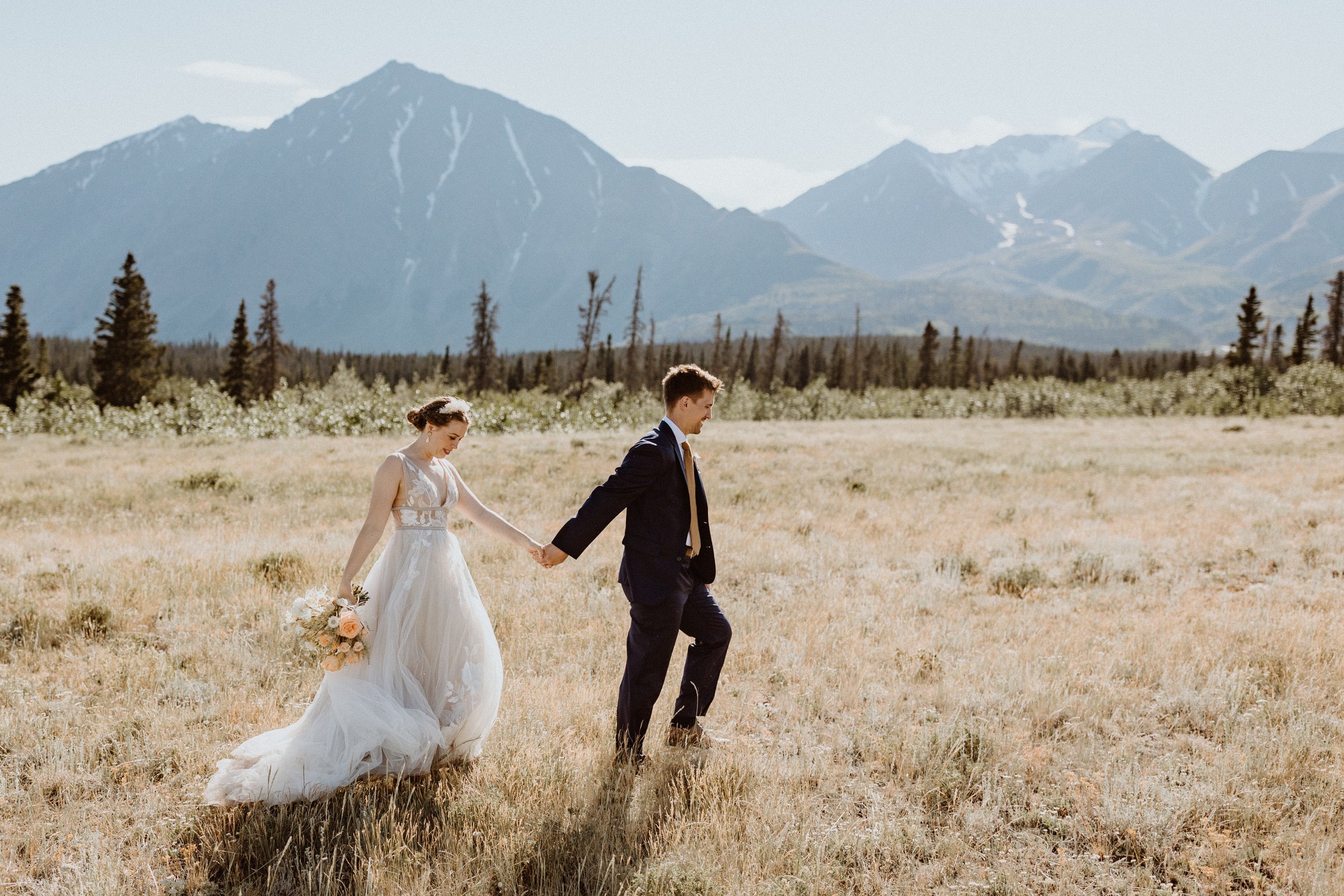 Modern, Textural Destination Wedding in Yukon, Canada | Amber + Tyler ...