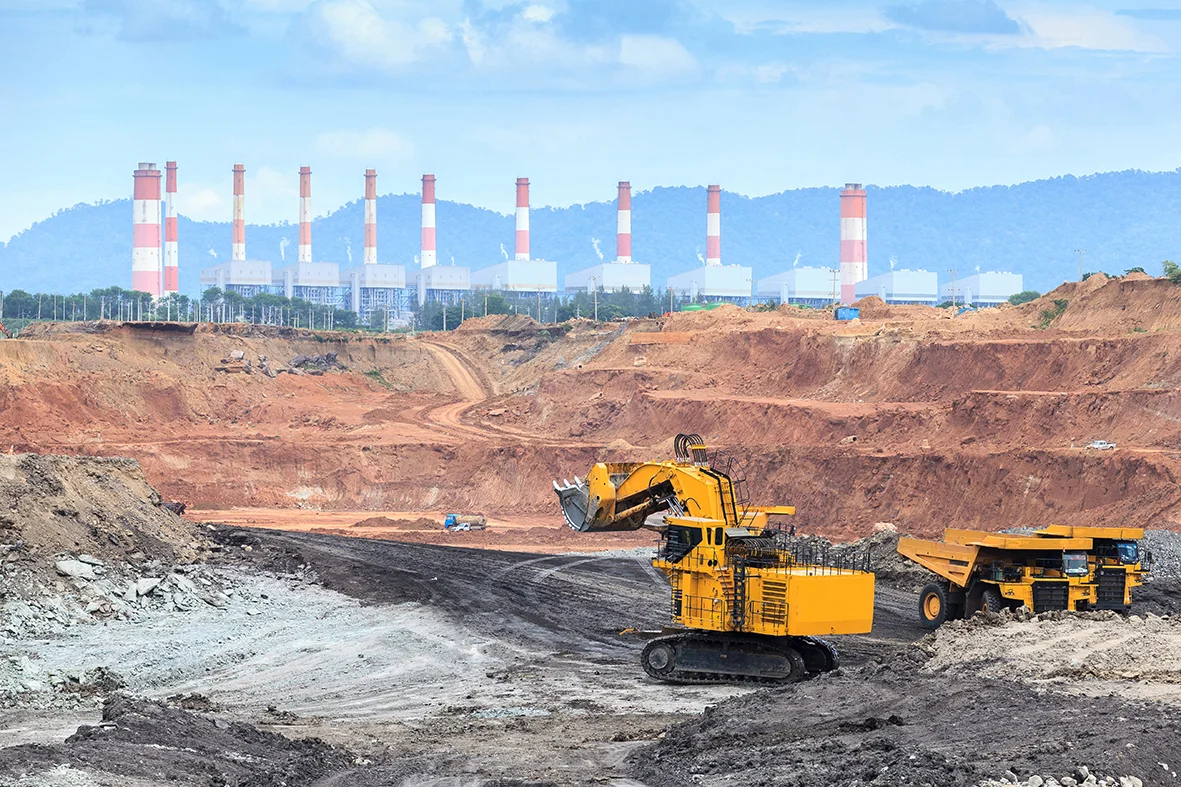 Extreme Excavators | Onsite maintenance of heavy earthmoving equipment