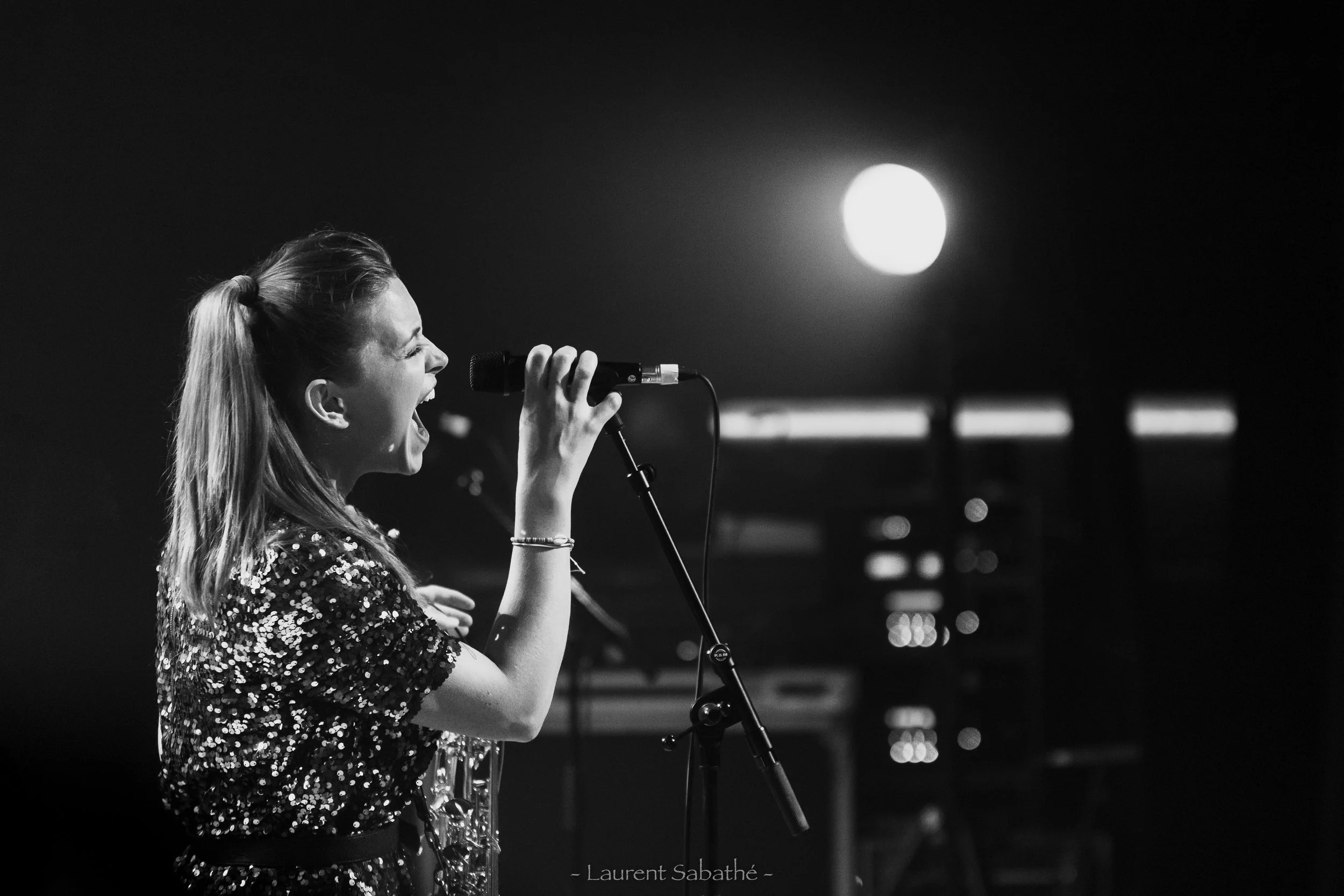 Miss Bee & The Bullfrogs — KBKC ARTISTES