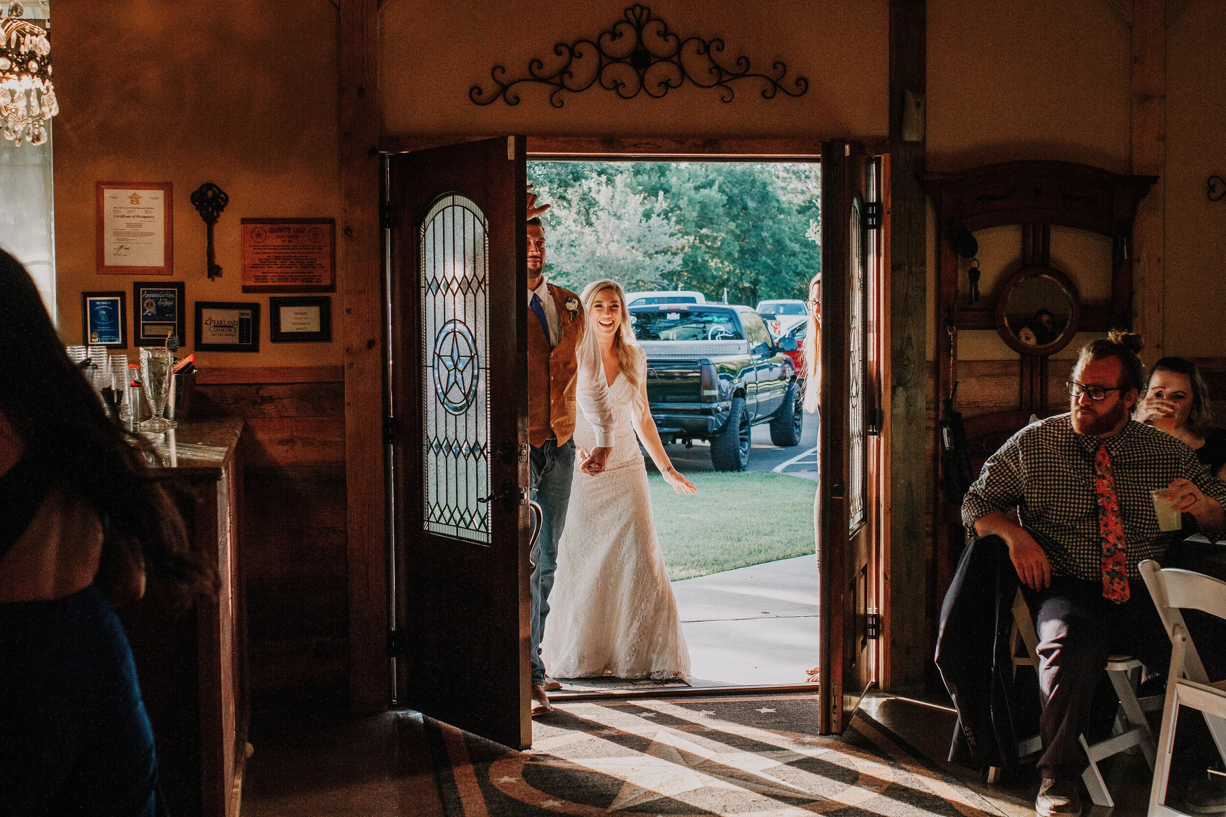 Creative Ideas for a Small Wedding in your Home Town - County Line ...