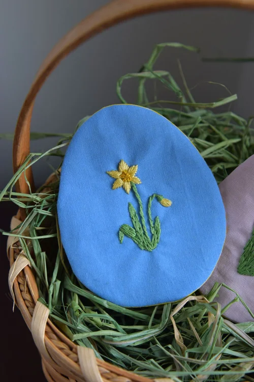 March Daffodils Birth Month Flower Hand Embroidery Designs ...