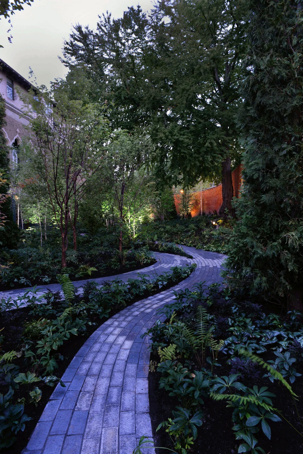 Monks Garden — Tillett Lighting Design Associates