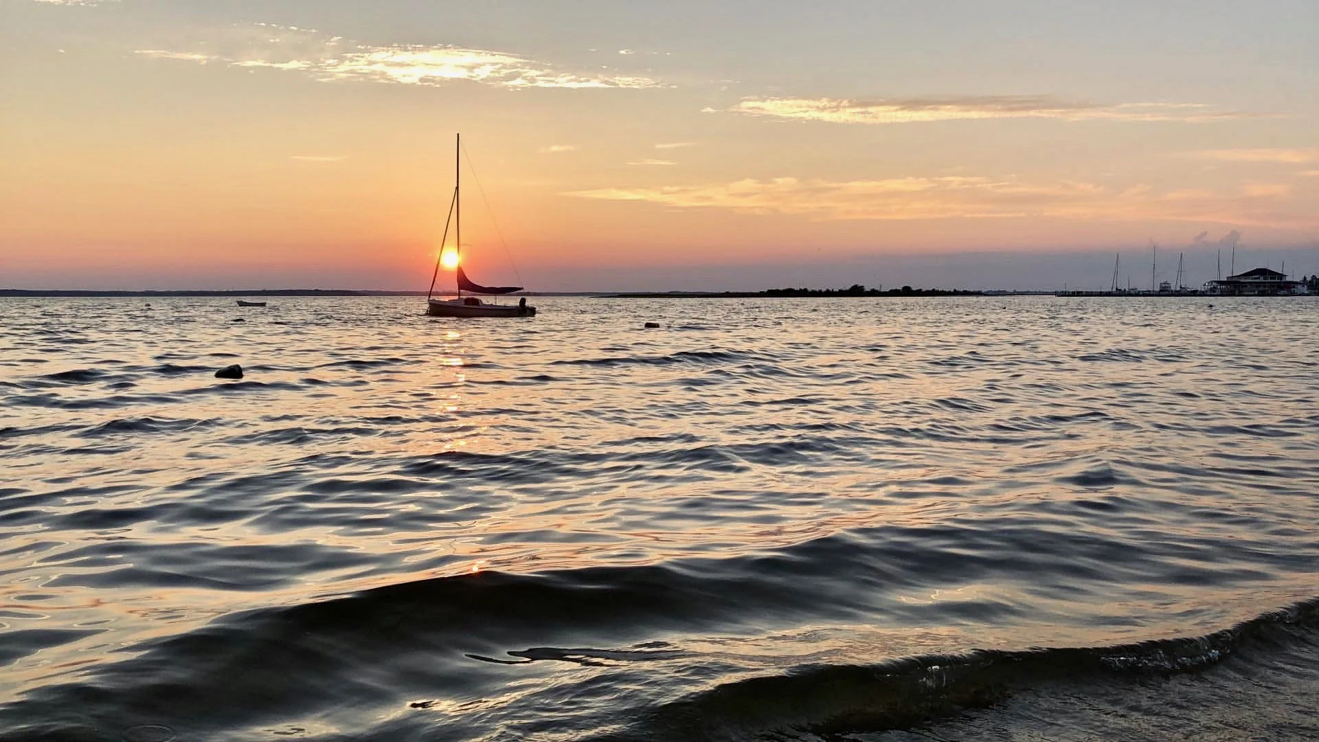 Starlight Motel & Luxury Suites