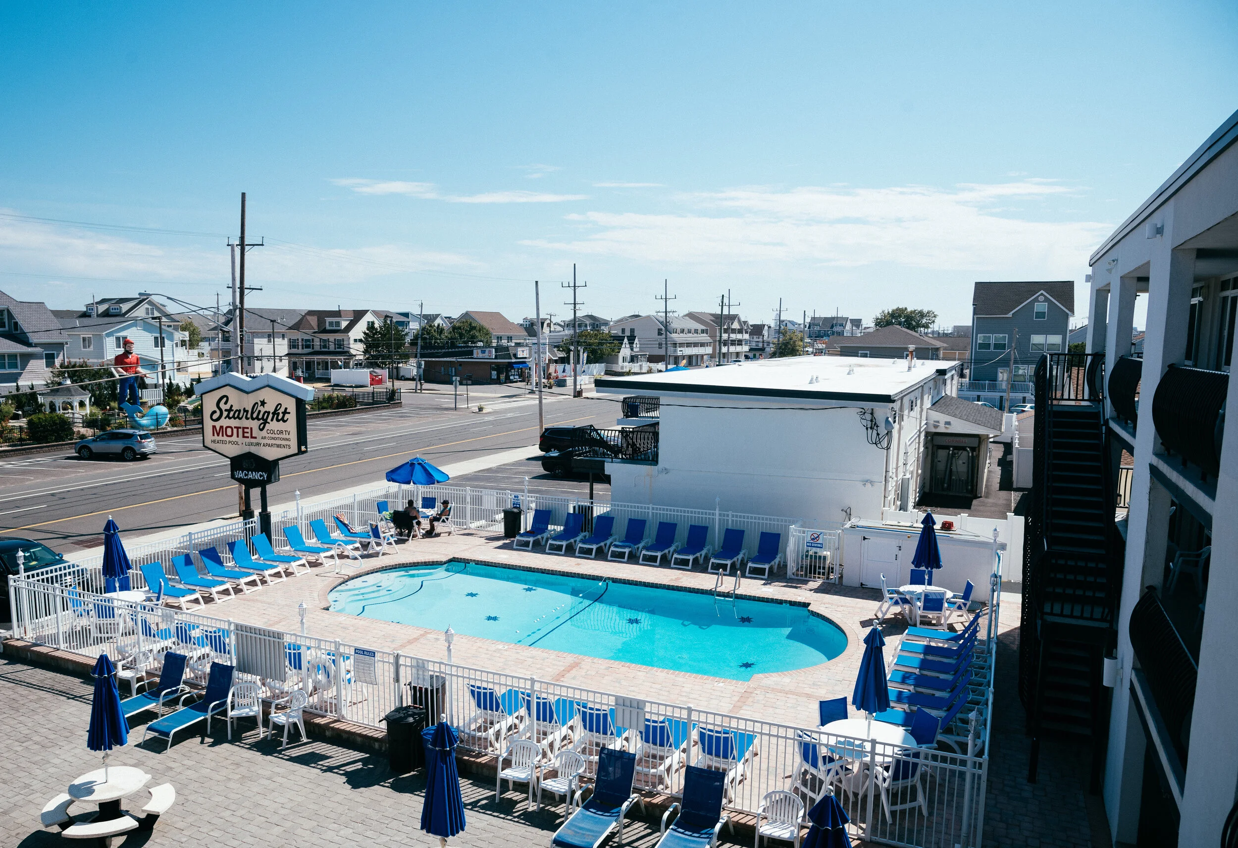 Starlight Motel & Luxury Suites