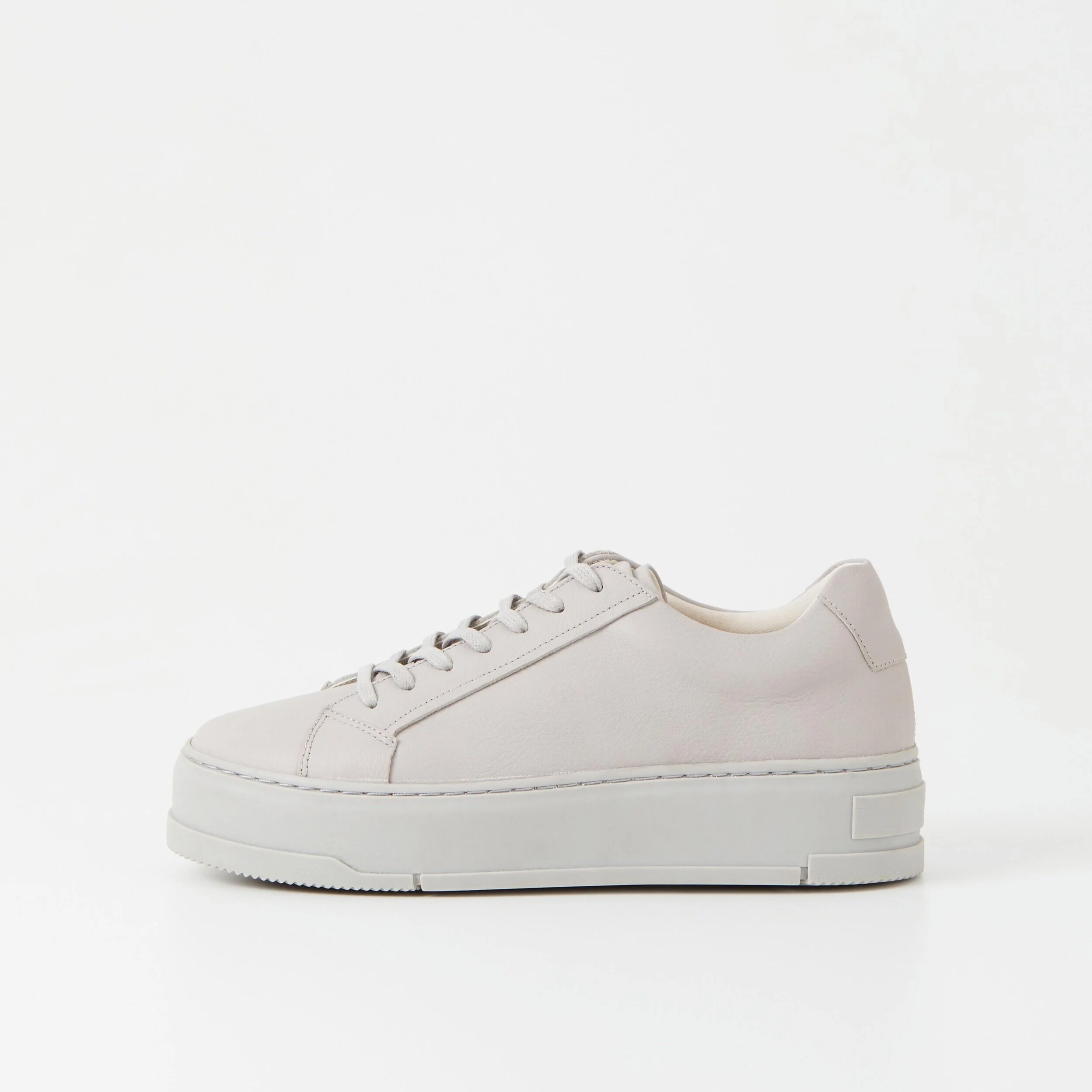 12 Minimal White Sneakers That Match Every Outfit — The Denizen Co.