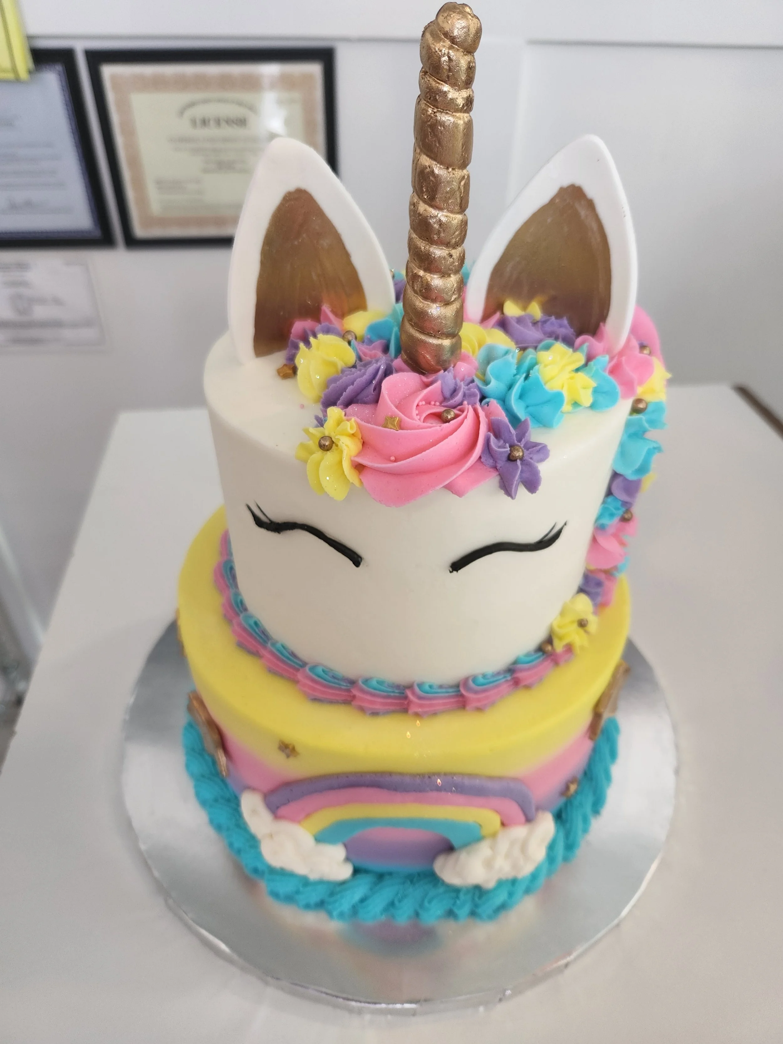 Custom Cakes — Pretty Tasty Cupcakes