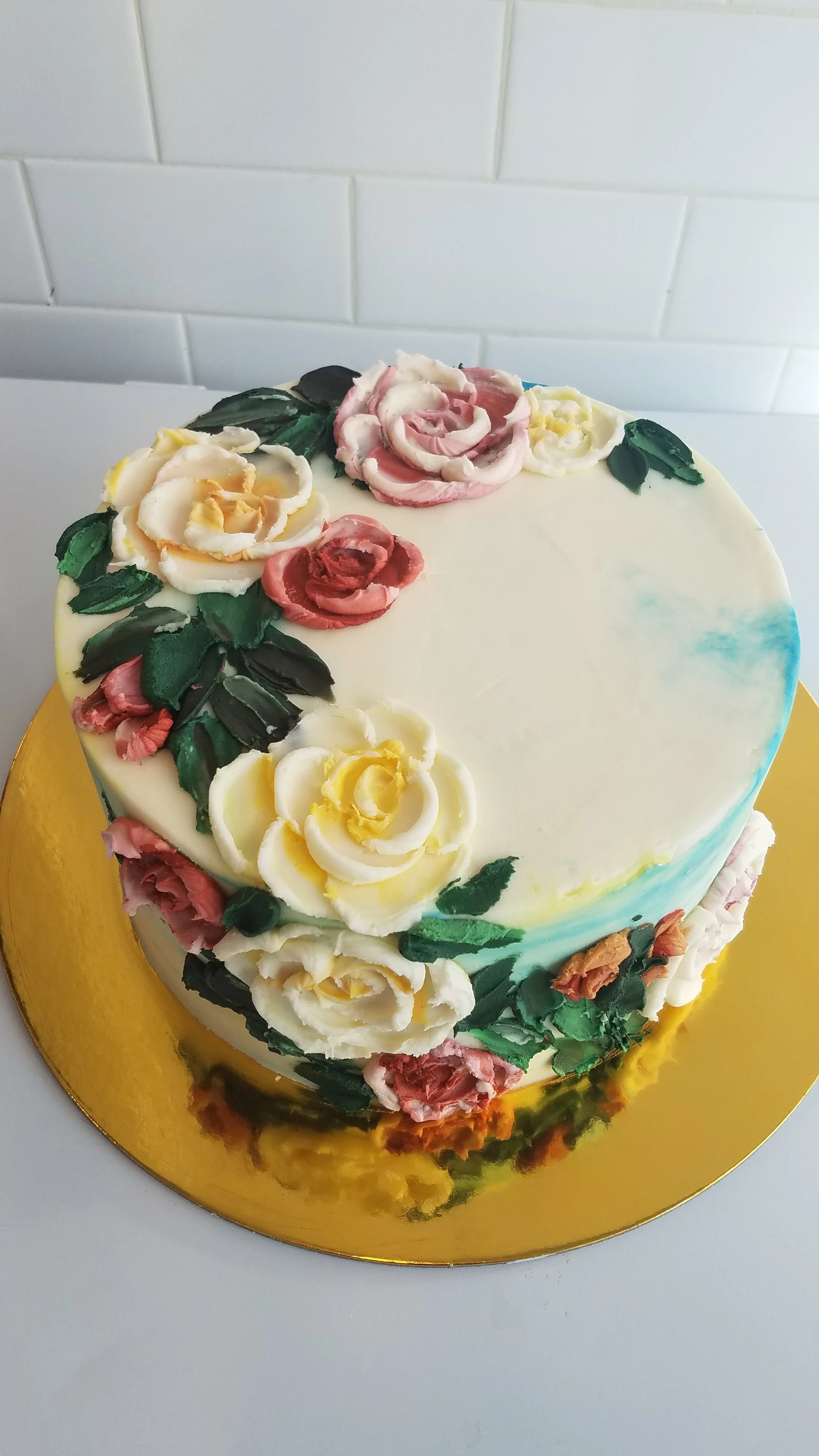 Custom Cakes — Pretty Tasty Cupcakes