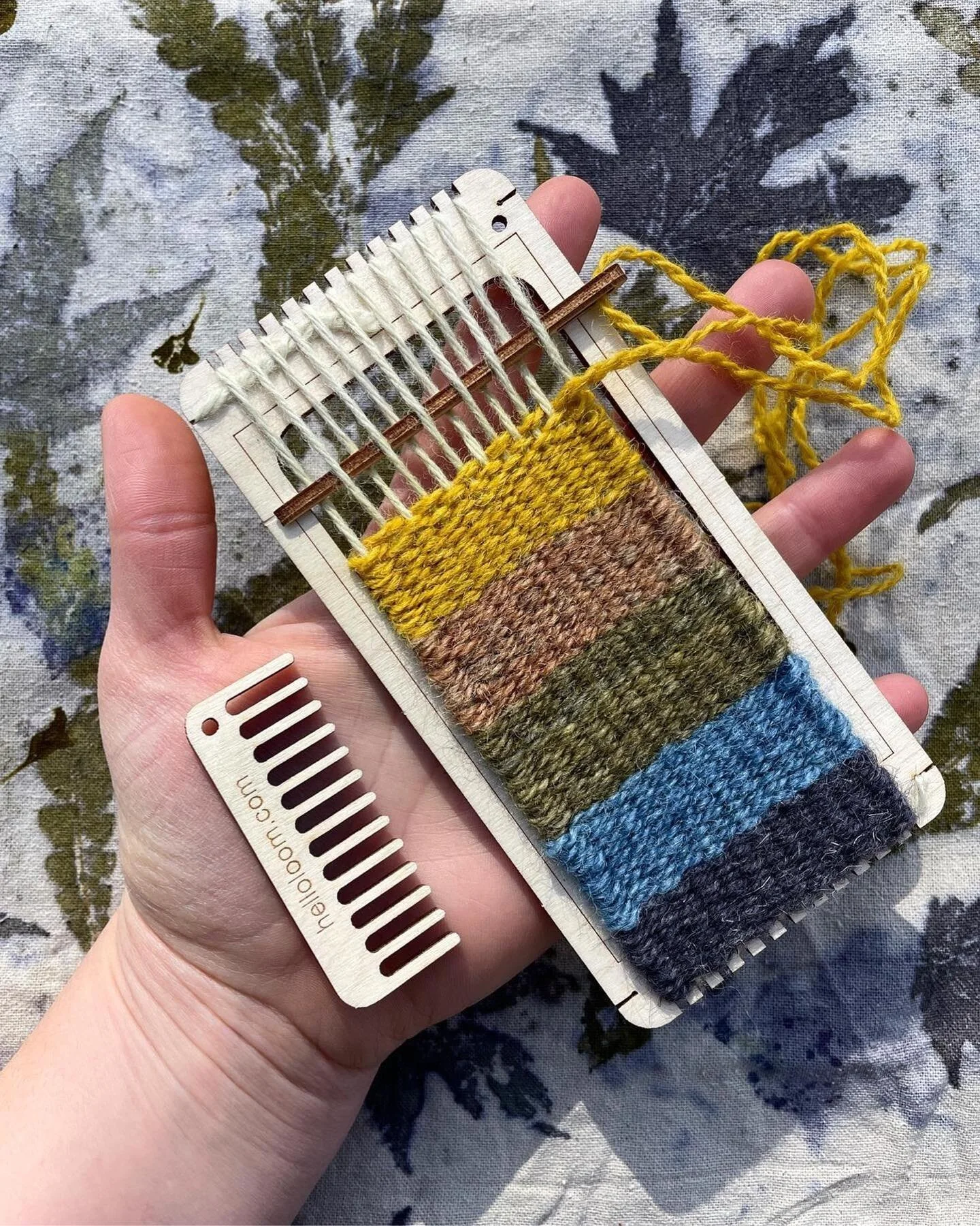 Shop for weaving looms with Hello Looms in a variety of sizes — HELLO! LOOM