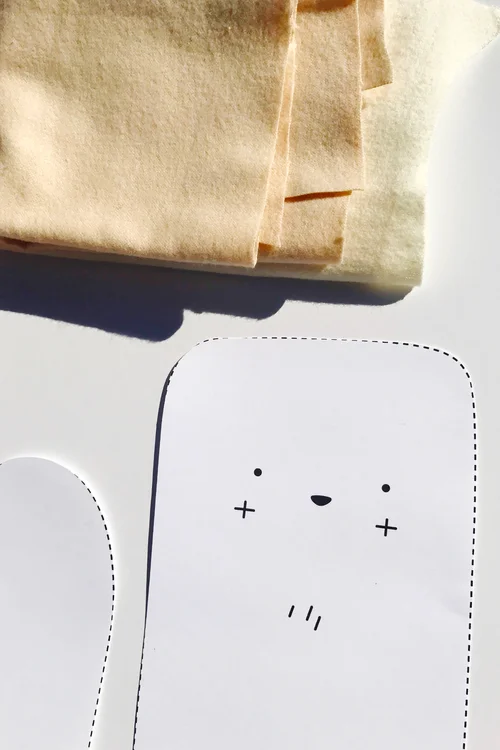 Free Printable: Simple Bunny Puppet Pattern — EM VDH