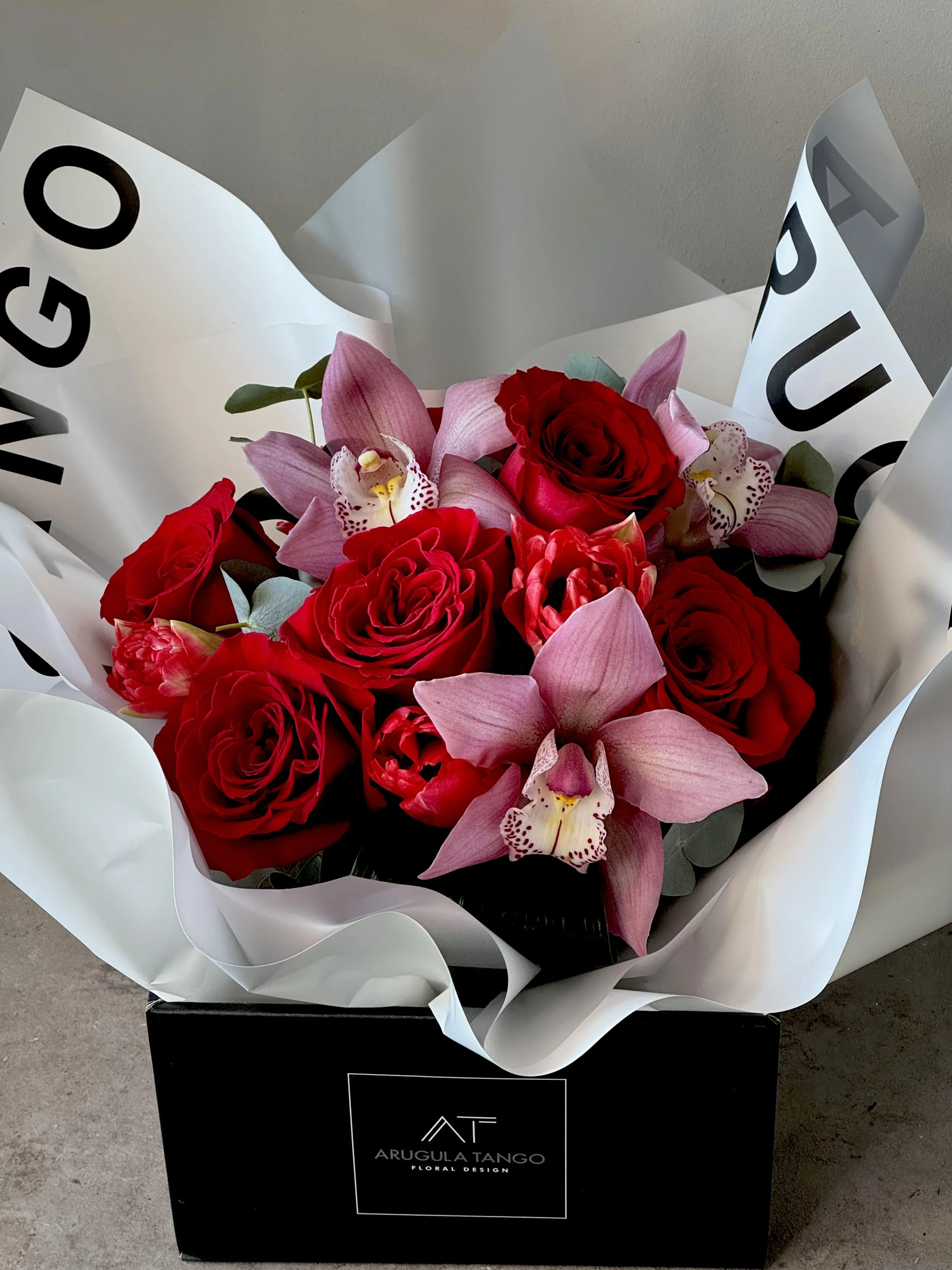 Romantic Flower Collection | Roses & Luxury Bouquets in CT — AT
