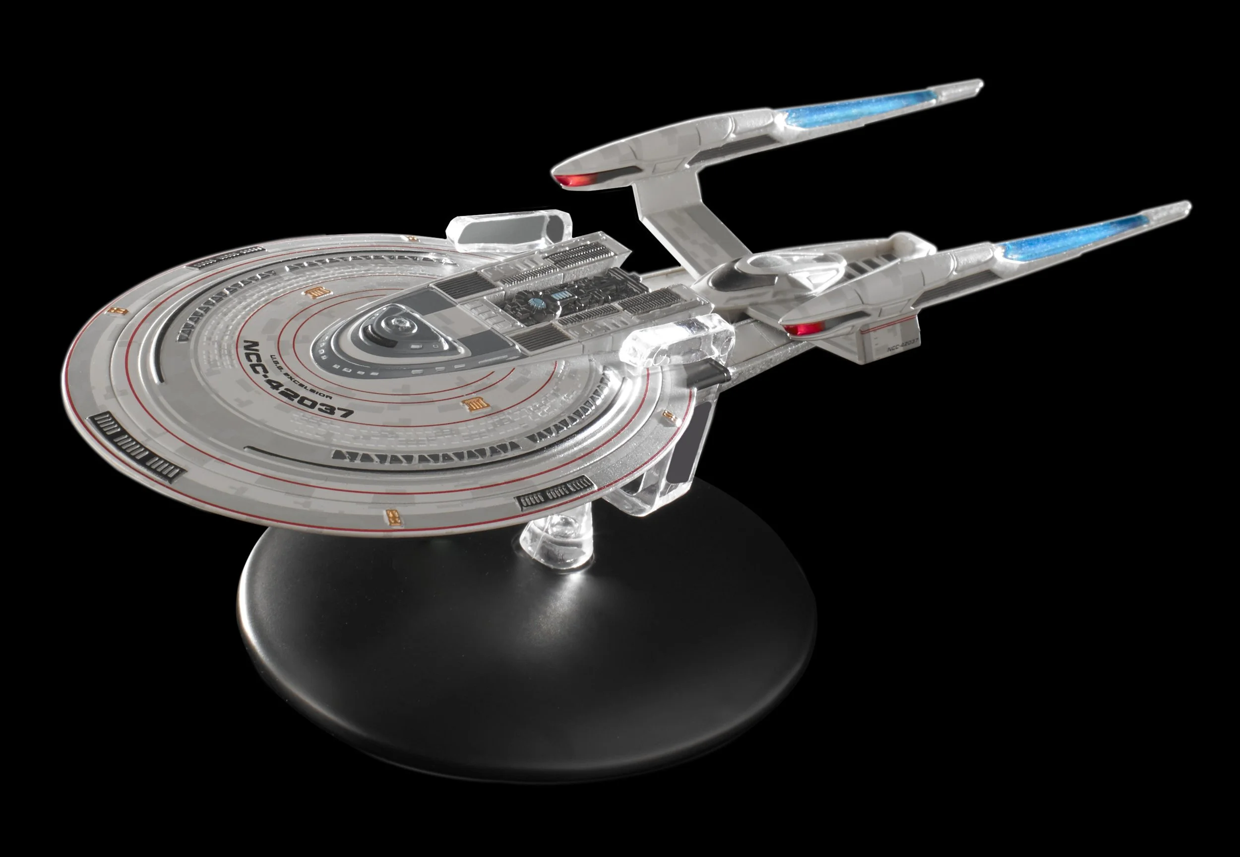 We’ve Got Faith in the Return of Fanhome’s Star Trek Die-Cast Starship ...