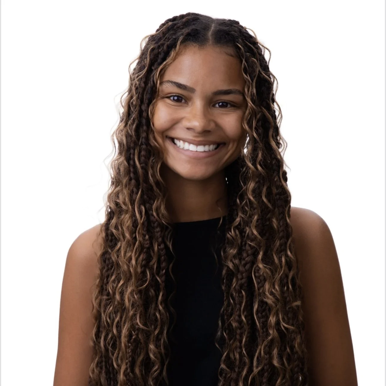 Bio - Heavenn Fults — James Storehouse