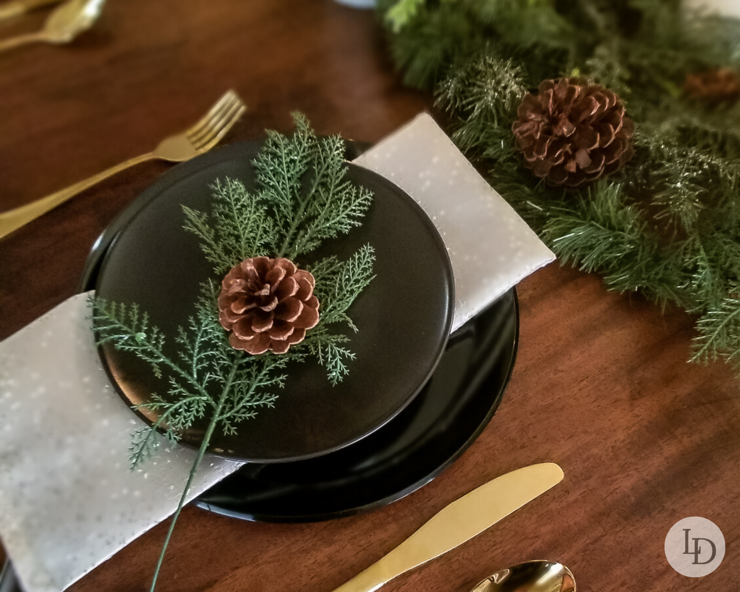 How to Create an Easy Holiday Dinner Table Setting — LIVEN DESIGN