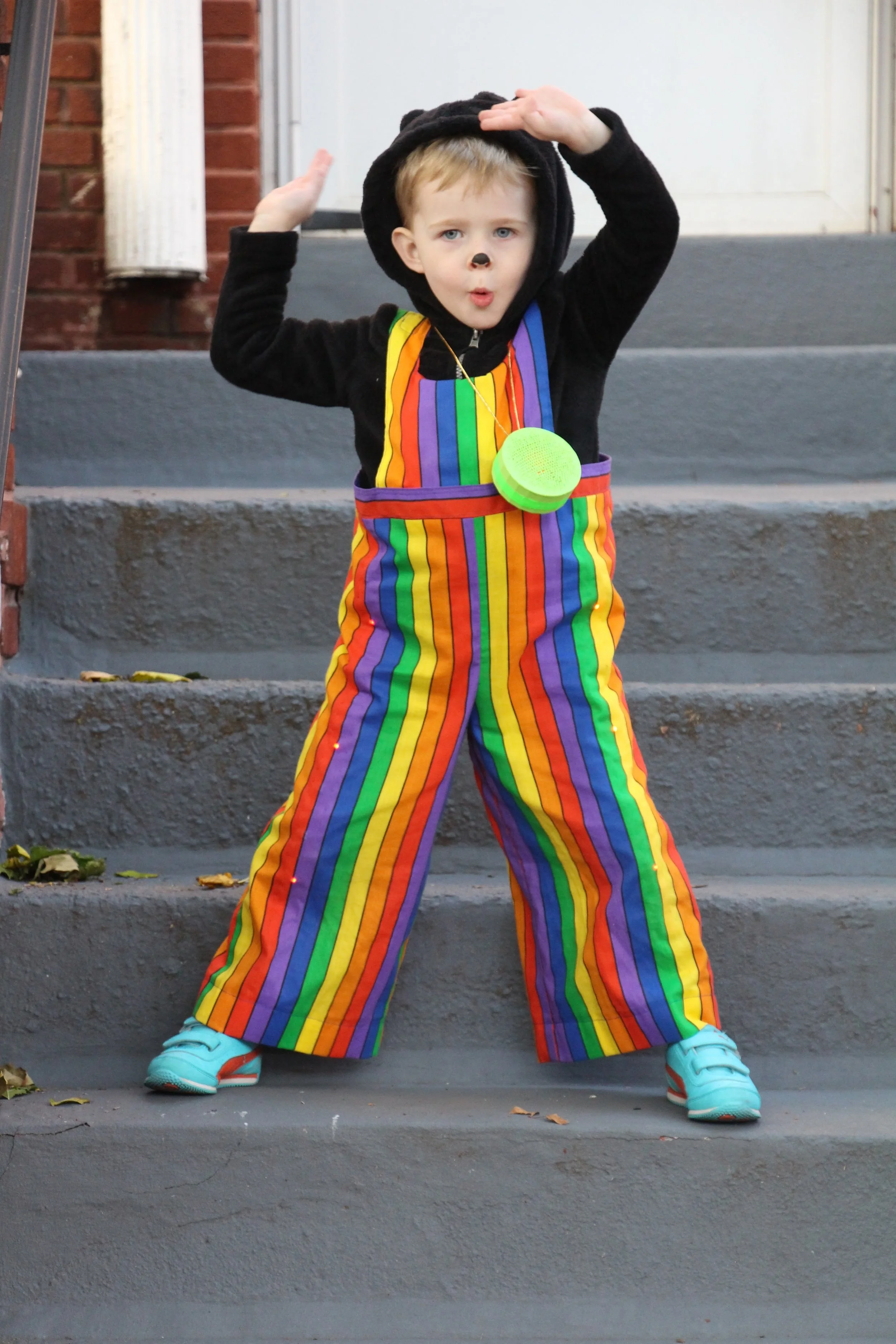 COSTUMES/PROPS — Anney Fresh Ozar