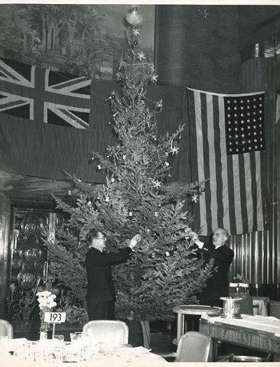 R.M.S. Queen Mary: A Queen of Christmas By Commodore Everette Hoard ...