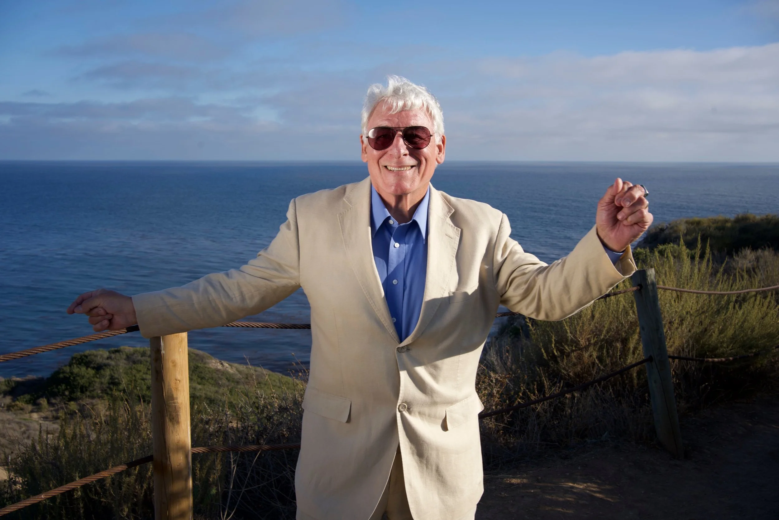 “Singing Linebacker” John Papadakis Returns to Catalina Jazz Club ...