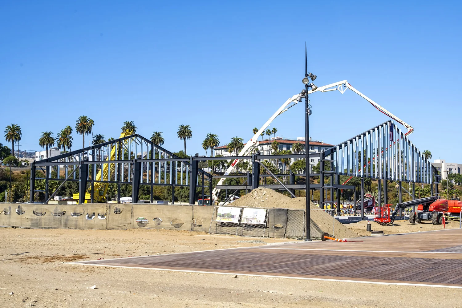 With a Nod to the Past, West Harbor Takes Shape and Offers a Whole New ...