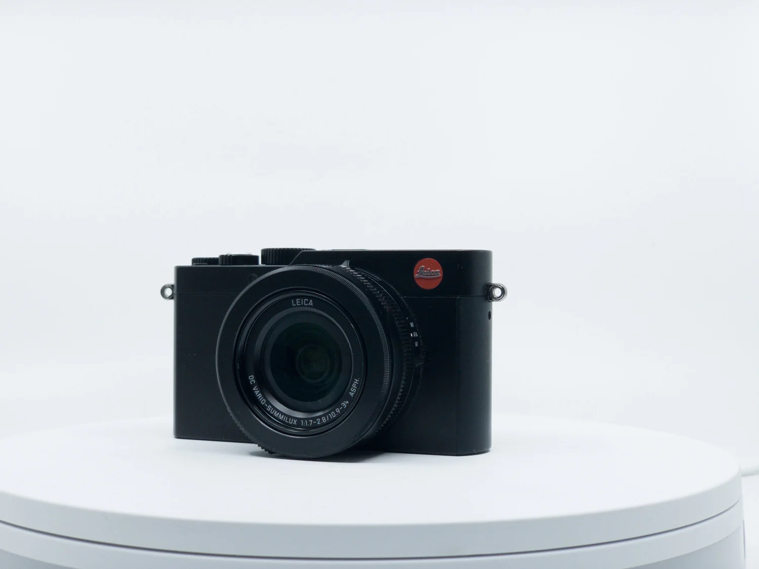 Is Leica D-lux (Typ109) worth it in 2020? Four Years With The Camera ...