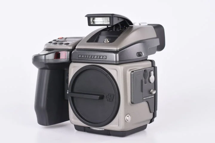 History of Hasselblad: A Journey Through the Evolution of Craftsmanship ...