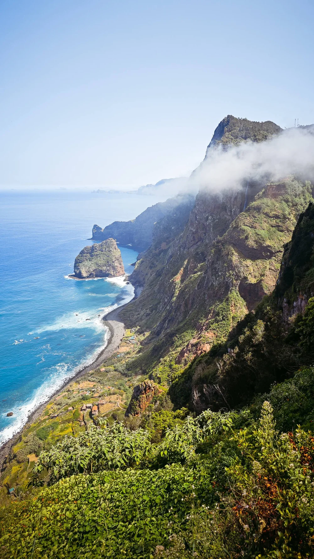 The complete guide to Madeira Island - Tourist map of Madeira with over ...