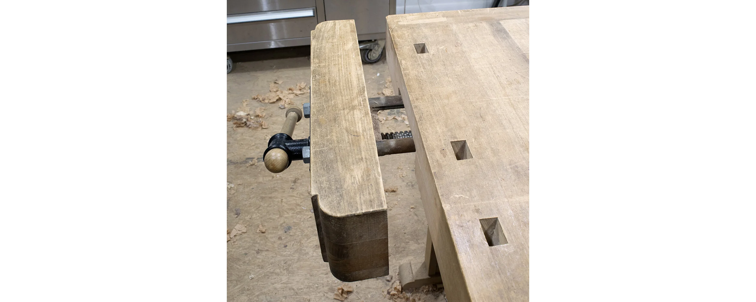 Installing an HNT Gordon Front Vise on my Hofmann & Hammer workbench ...