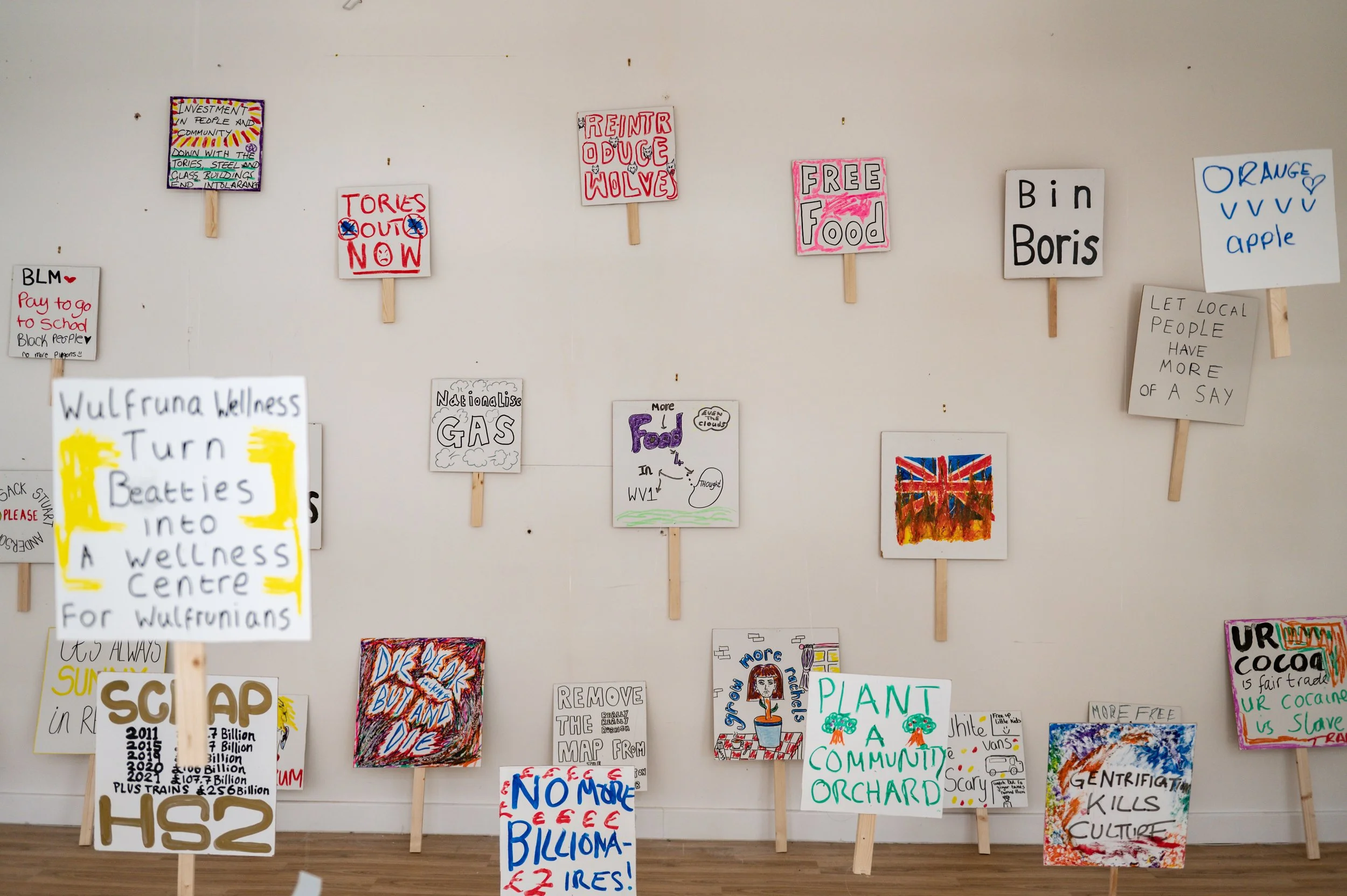 Photo Gallery: Imagine Wolves by Leanne O’Connor and Ewan Johnston ...