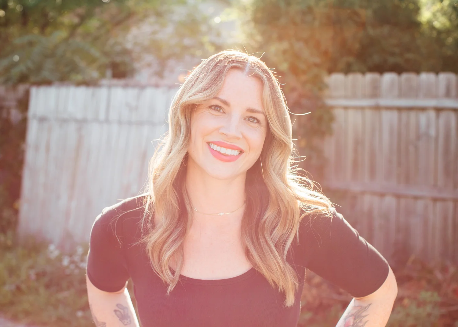 LAURA — Paper Salon